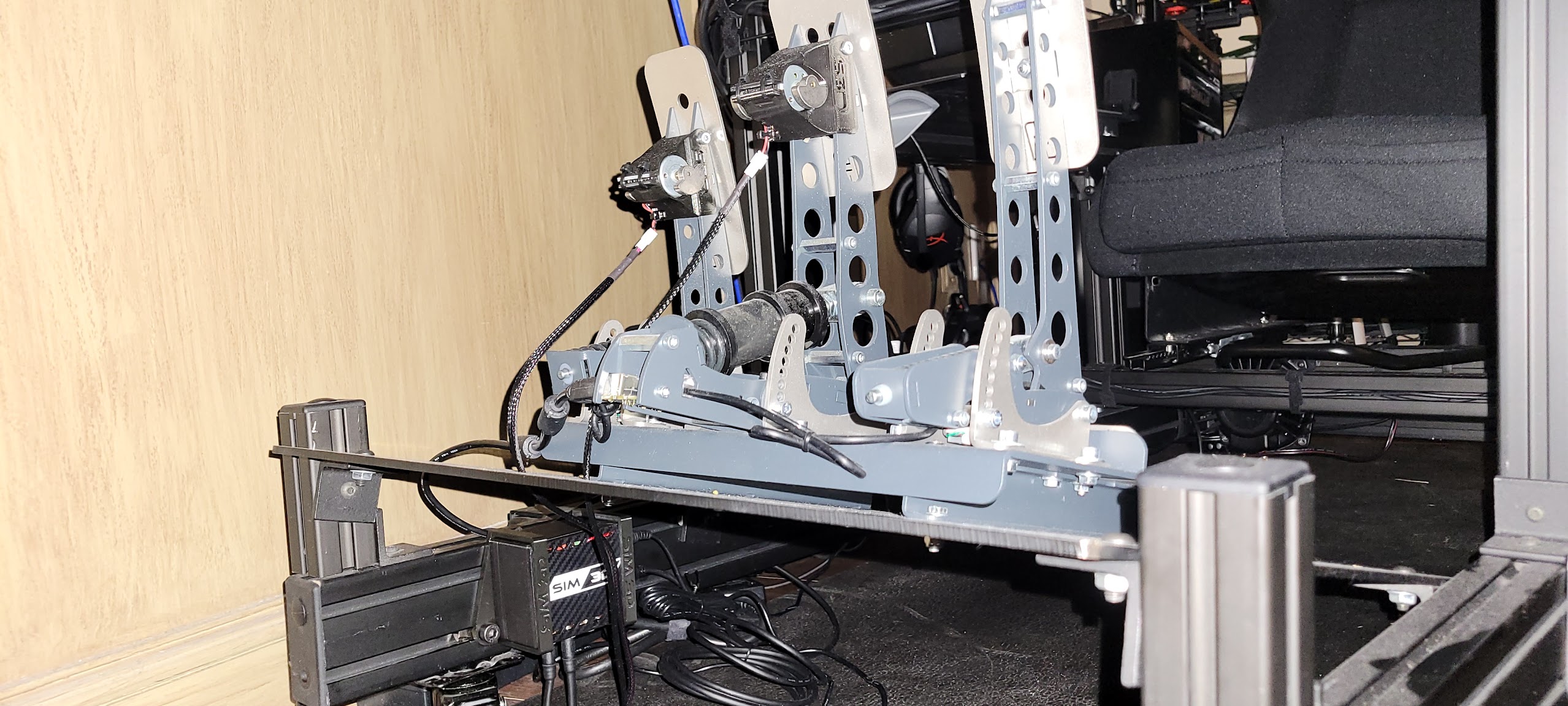 Brackets for mounting Sim3D Control Box by Tim Collier | Download free ...