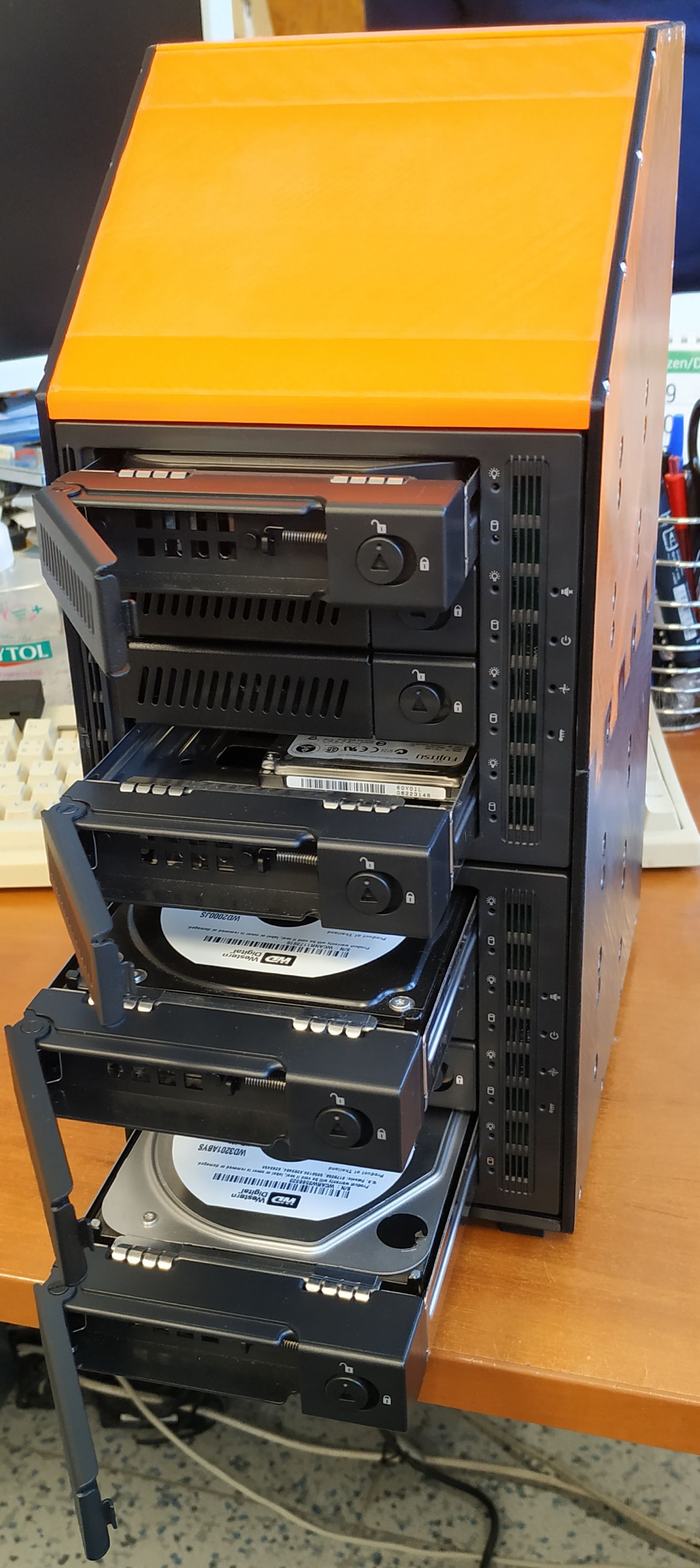 External box for 8 HDD by ANLO | Download free STL model | Printables.com