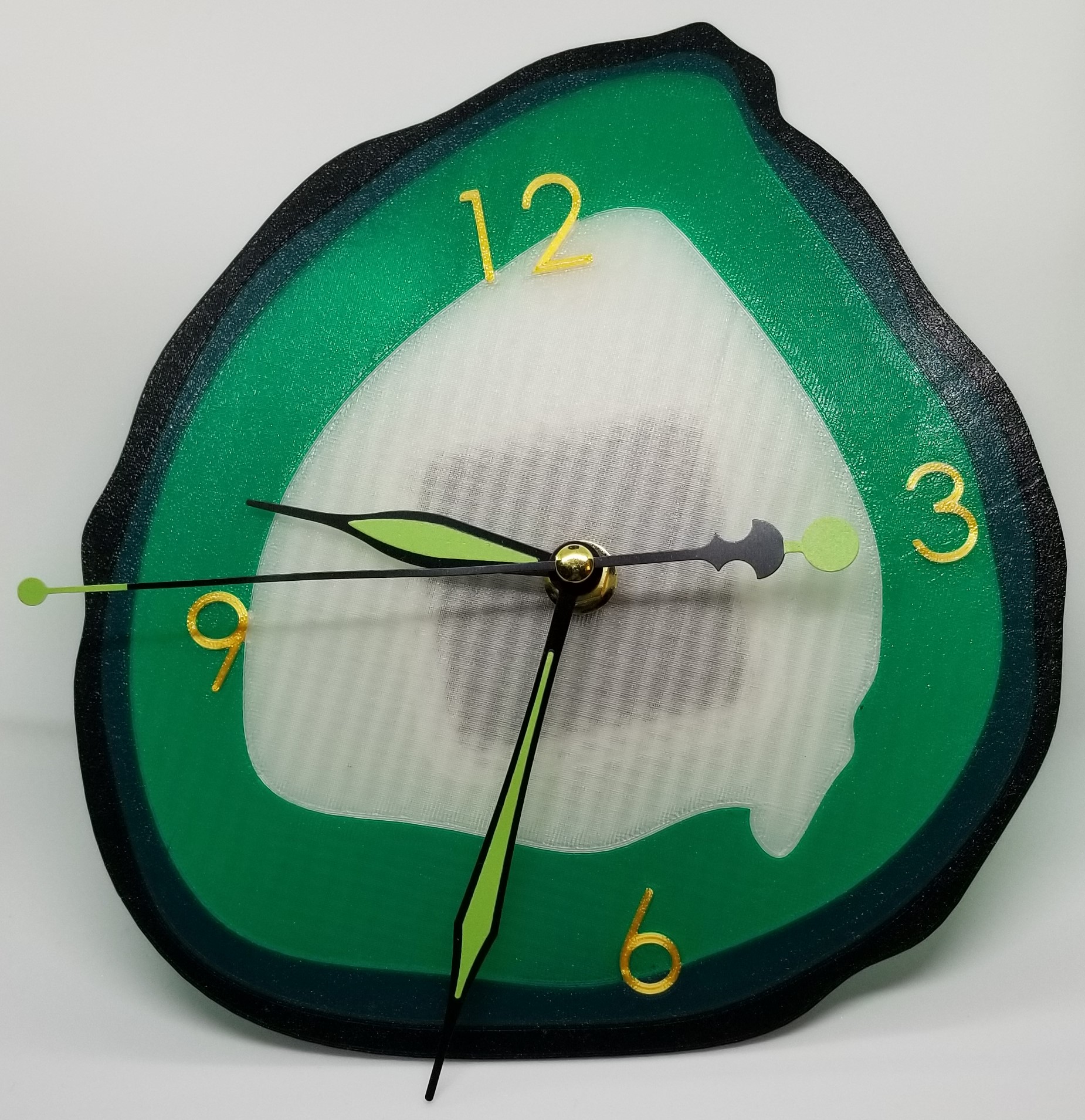 Geode slice clock 2 - multicolor by 3D Gene Designs | Download free STL ...