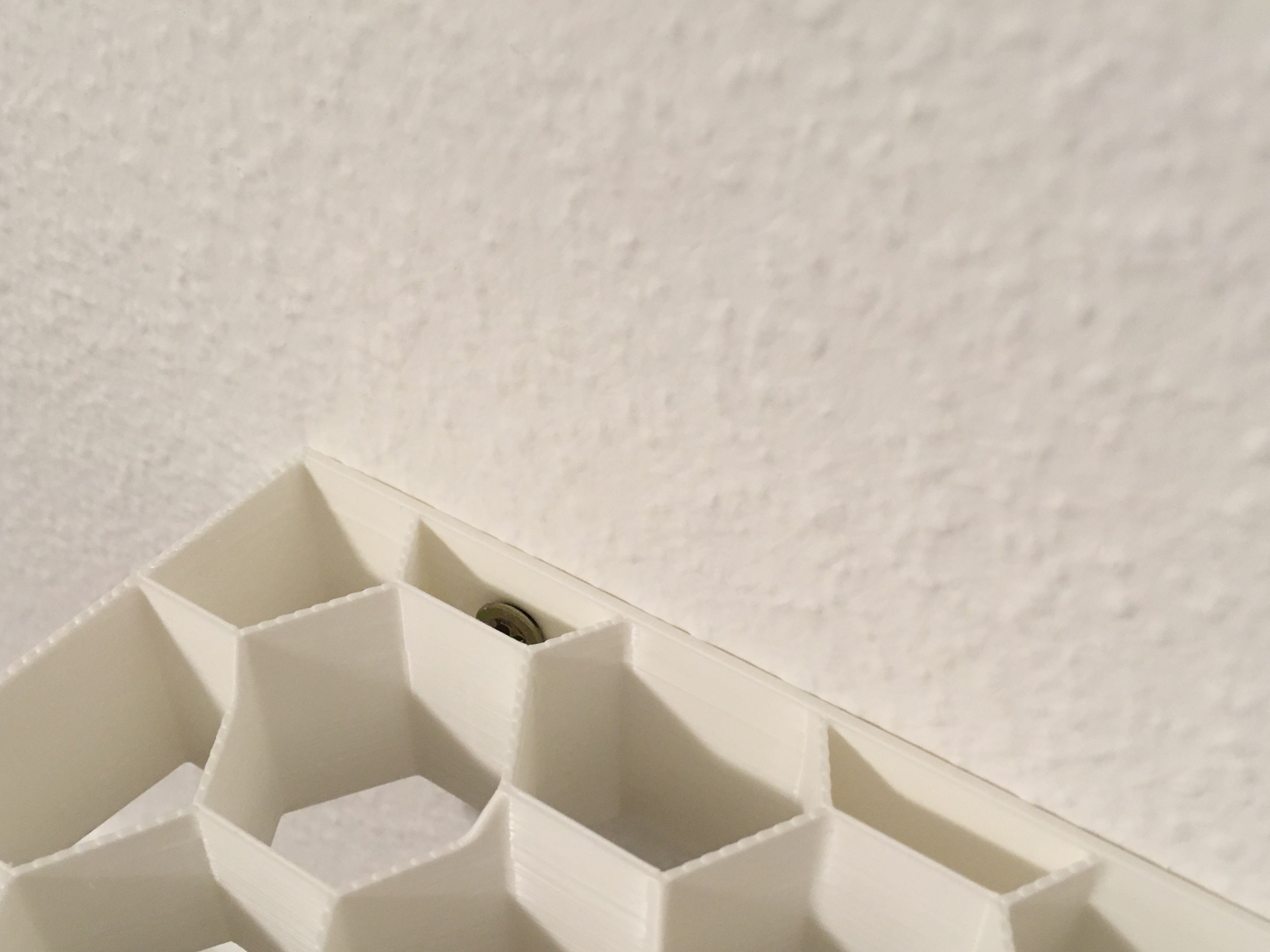 Hexagon shelf with recess for a first aid kit / Regalbord mit ...