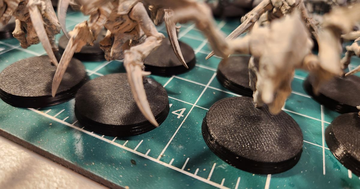 Miniatures bases, 28mm scale by Dbdf | Download free STL model ...