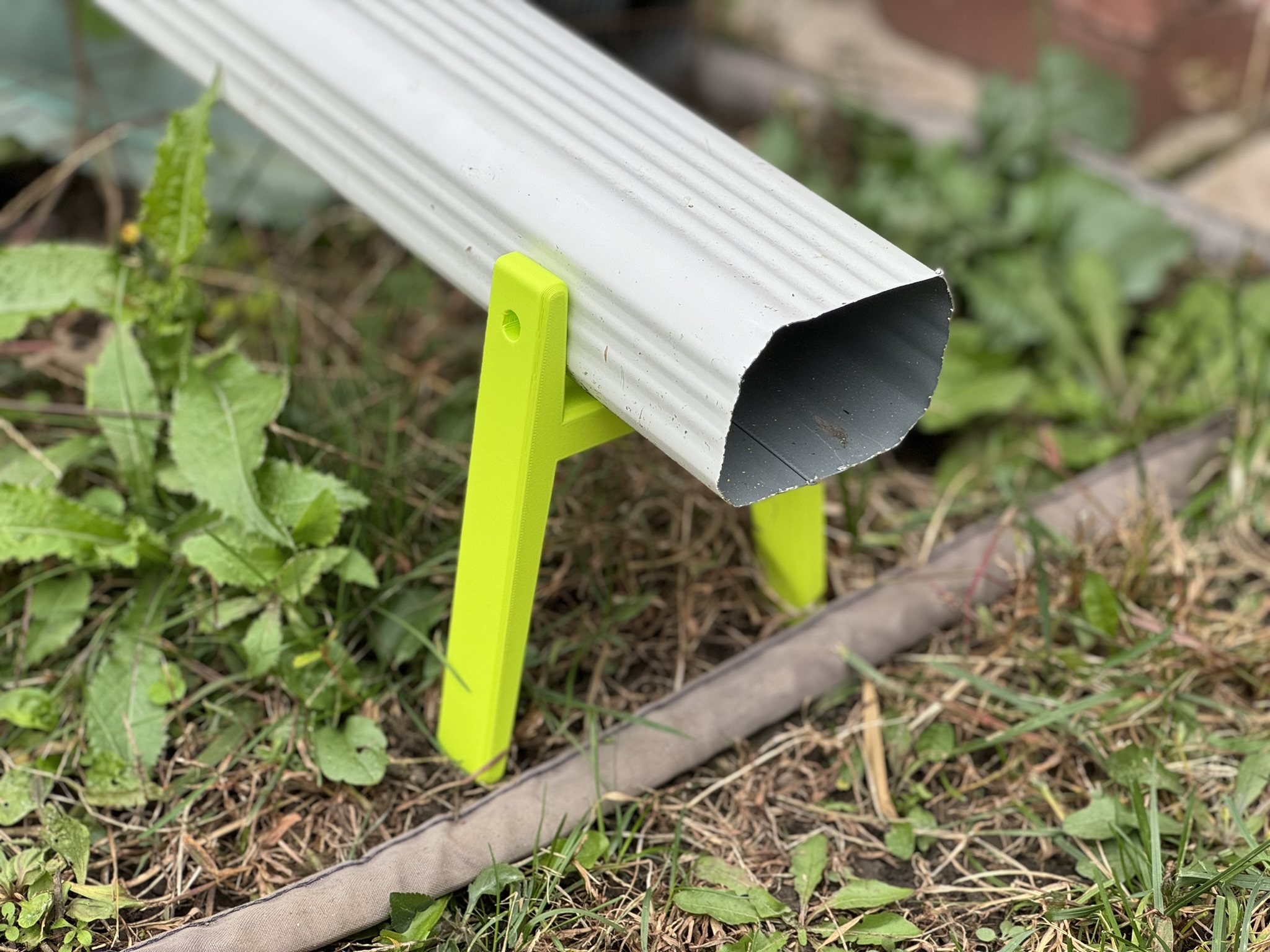 Ground support for downspout rain gutter by Adam | Download free STL ...