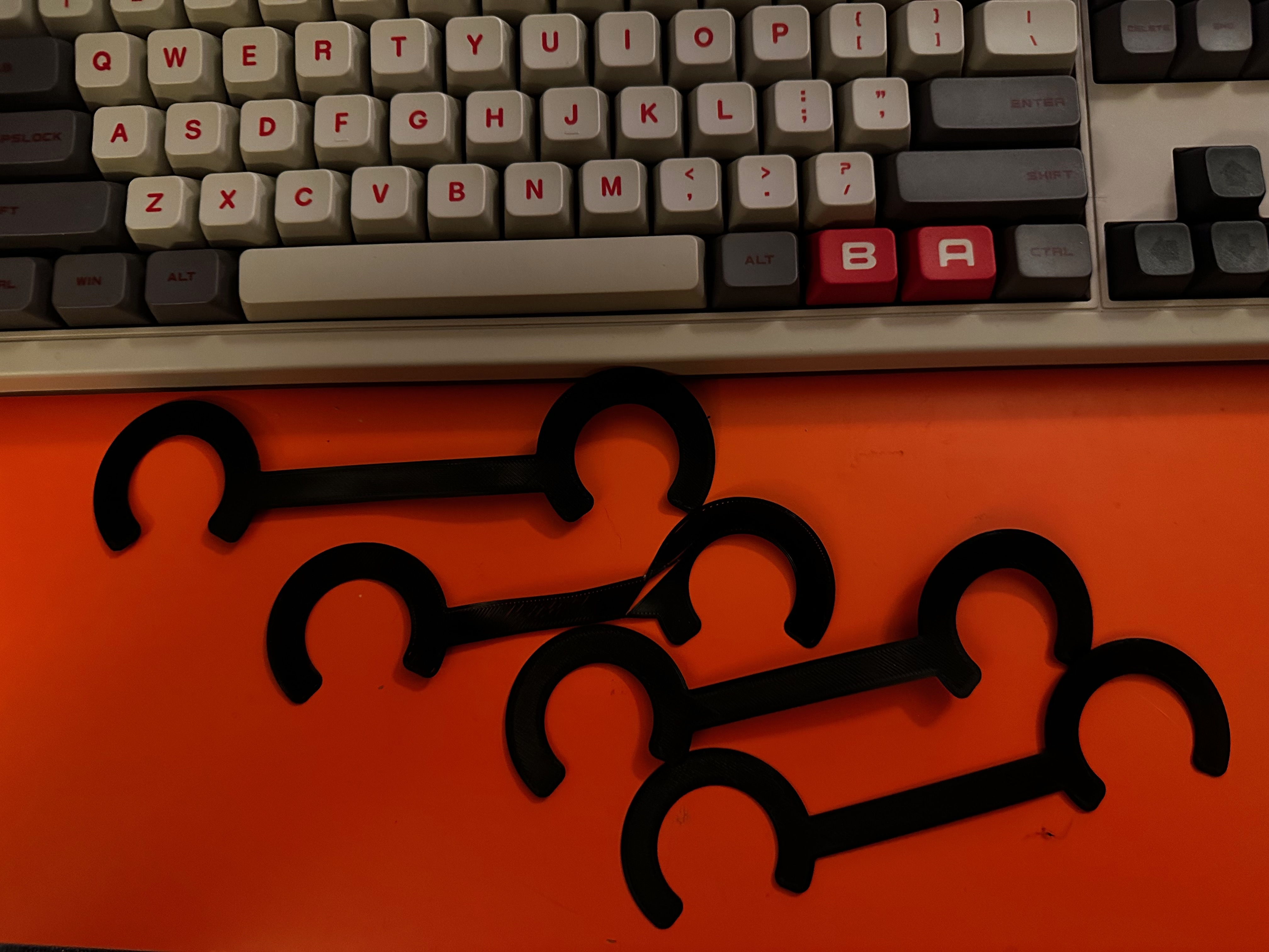 Door knob shackles by Chris | Download free STL model | Printables.com