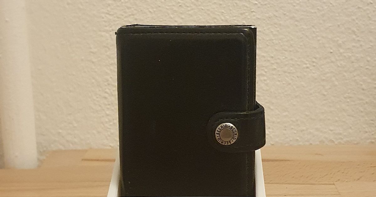 Wallet holder by Quentin Chuit | Download free STL model | Printables.com
