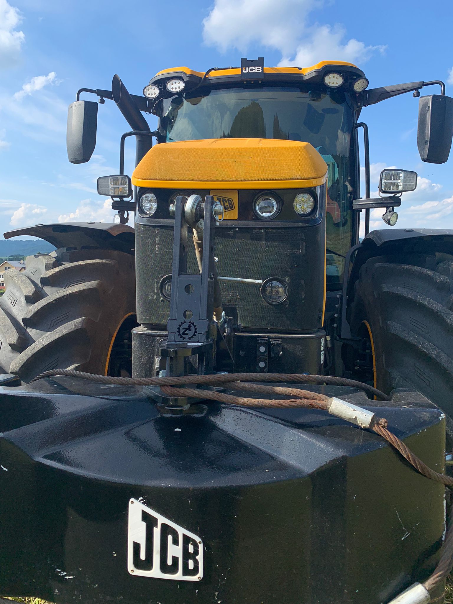 jcb logo with screw holes by David Ondřej | Download free STL model ...