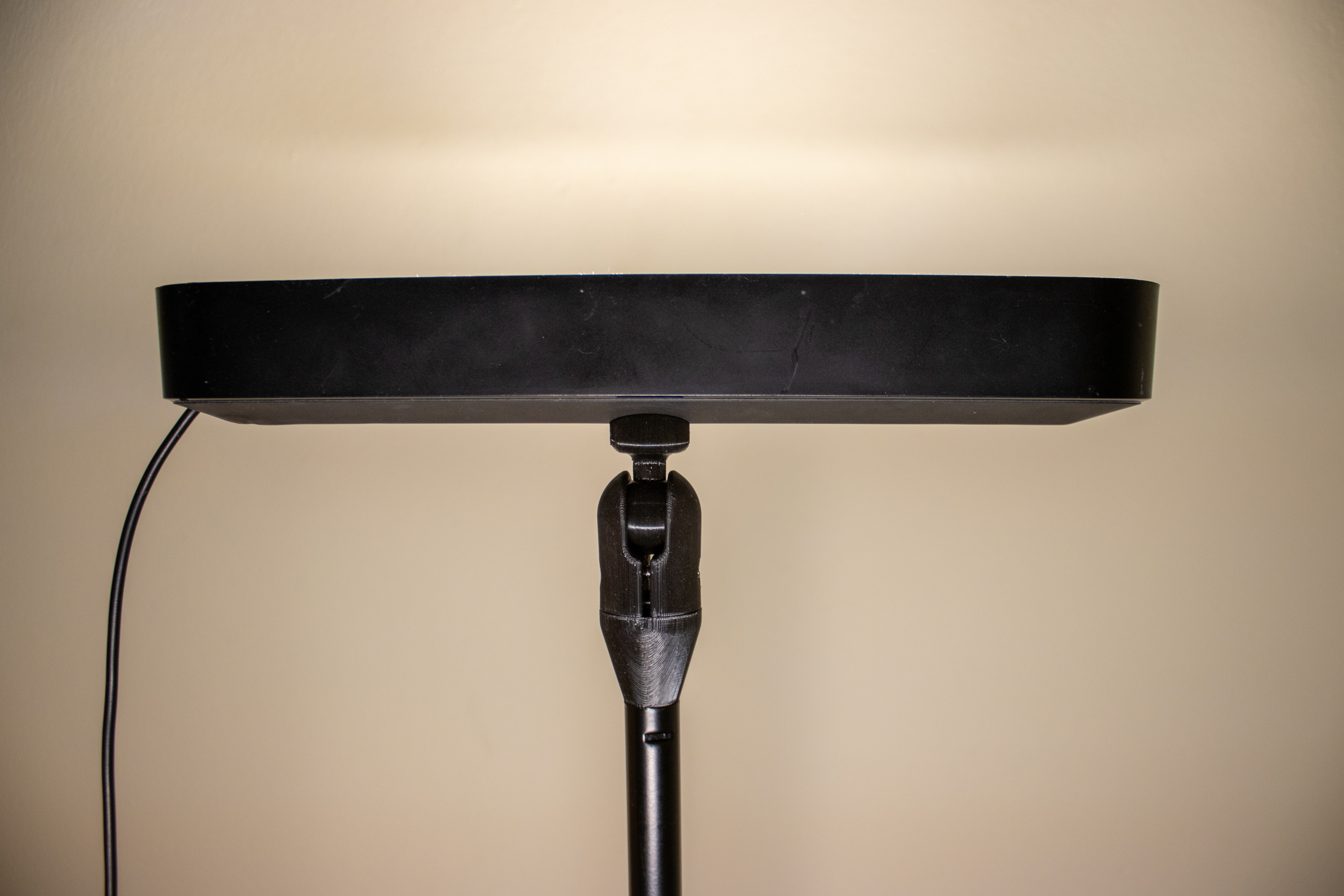 Philips Hue Play light bar 3/8" mic stand ball mount by Duisterethomas ...