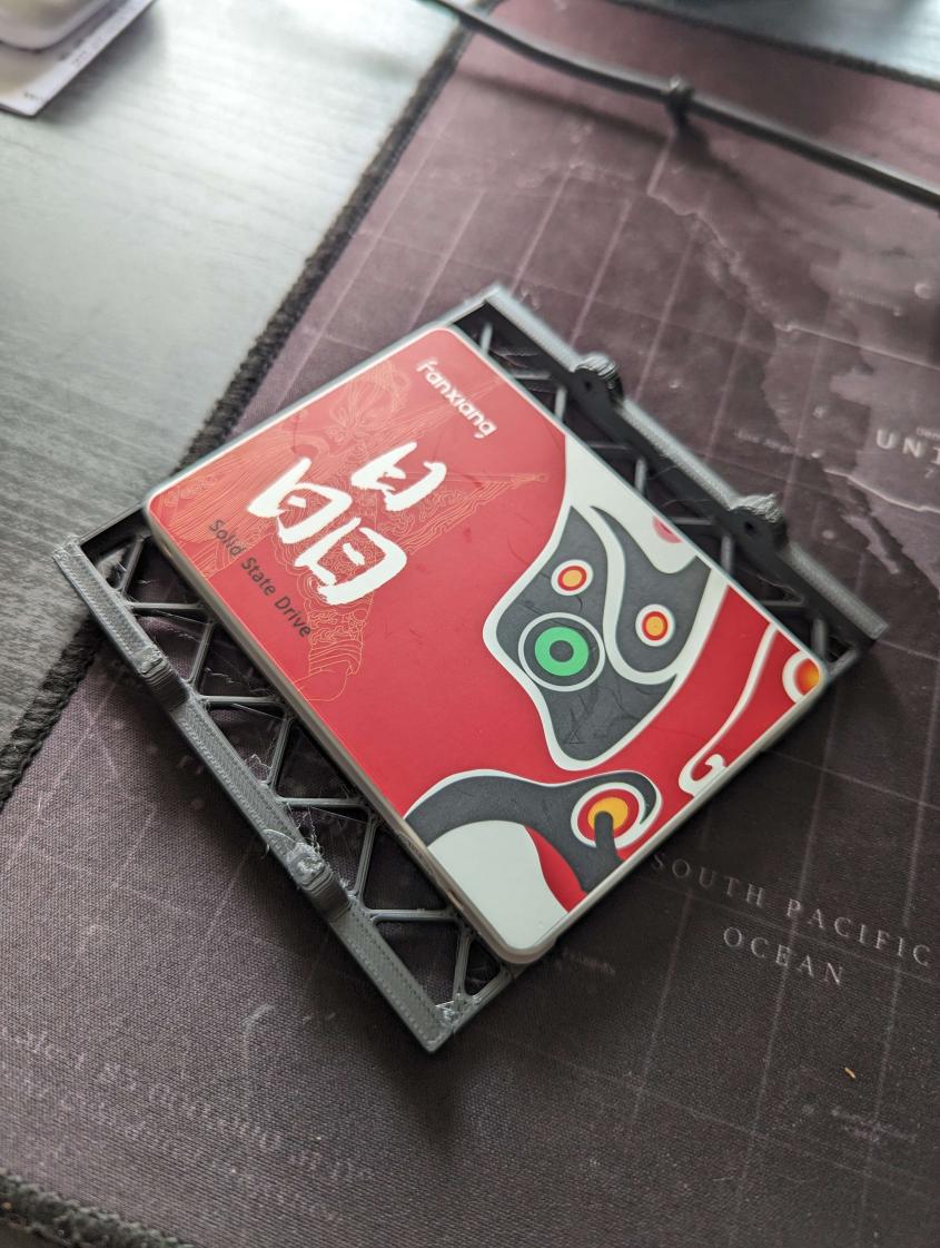 SSD adapter by Sabitech | Download free STL model | Printables.com