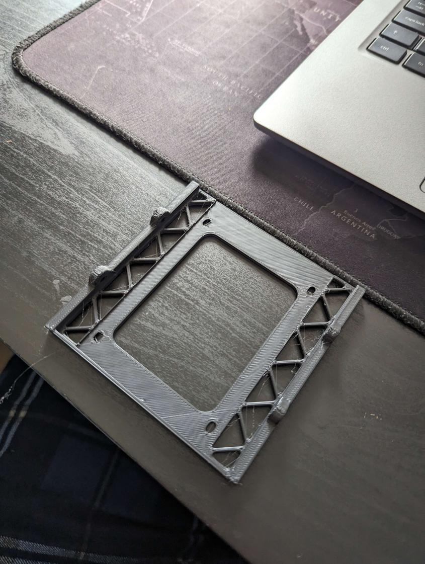 SSD adapter by Sabitech | Download free STL model | Printables.com