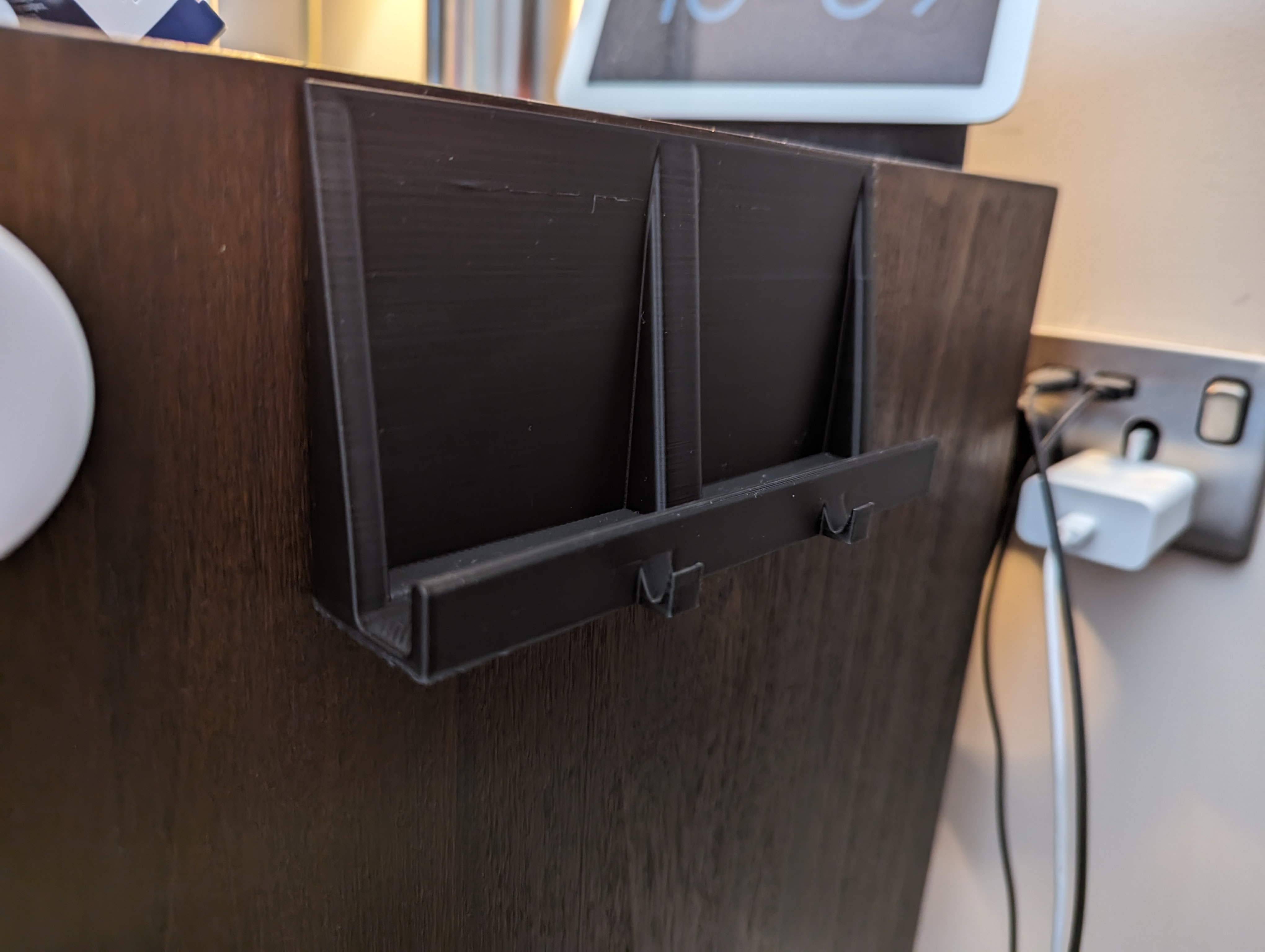 Bedside phone and glasses holder by Daire O Connor | Download free STL ...