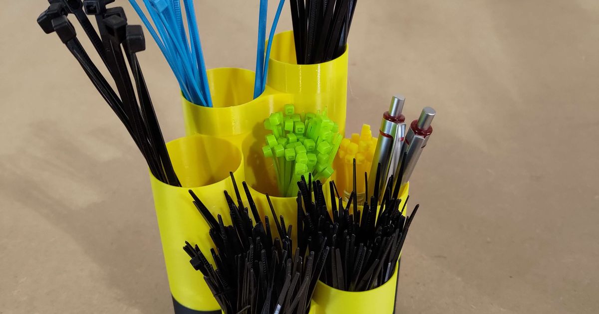 Parametric zip tie organizer by Nemer | Download free STL model ...