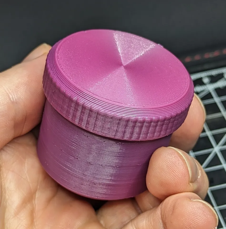 Small Round Container with Knurling by dasfrodo | Download free STL ...