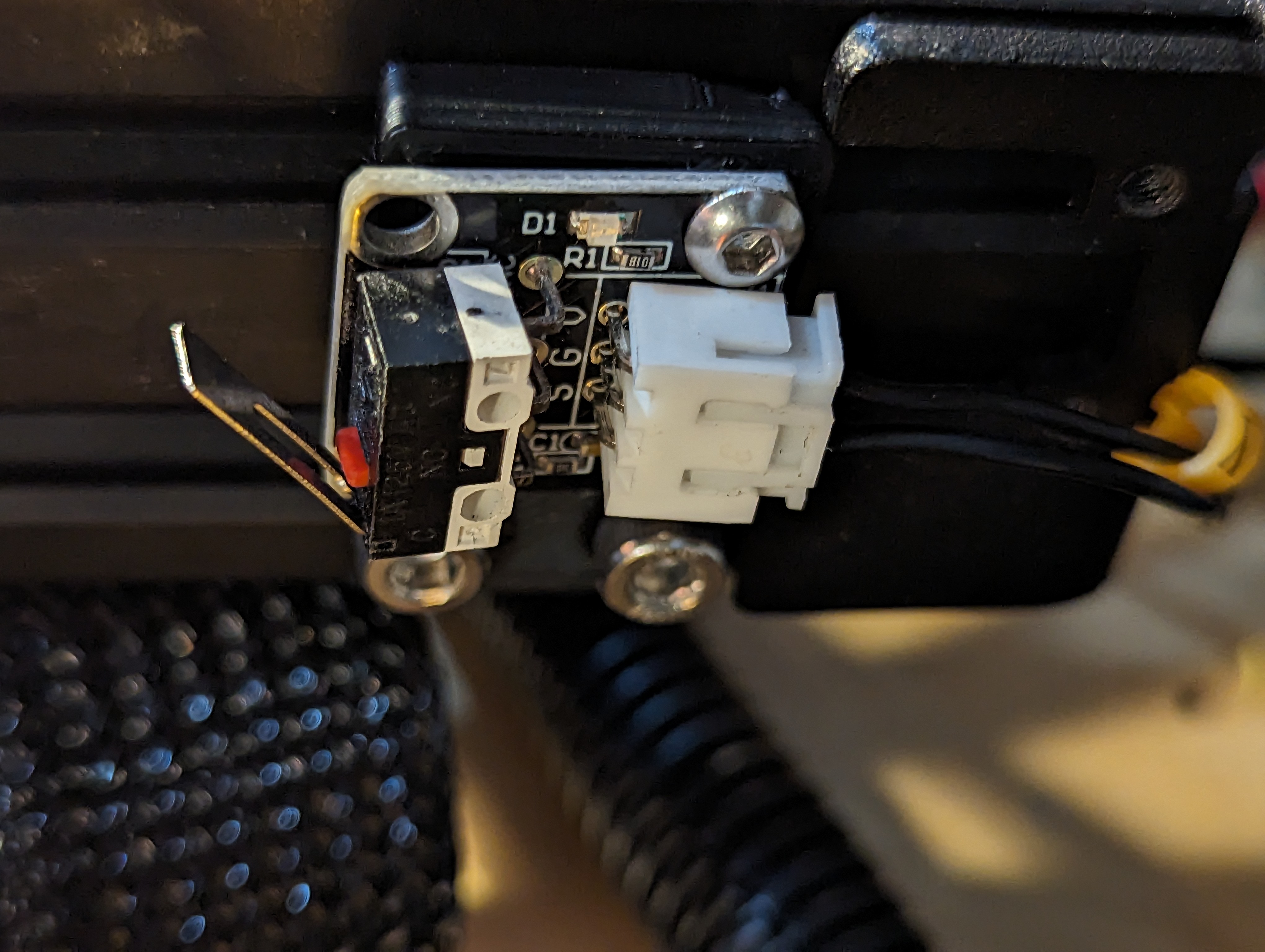 Y-Axis limit switch for Ender 3 Pro by Kubushiya | Download free STL ...