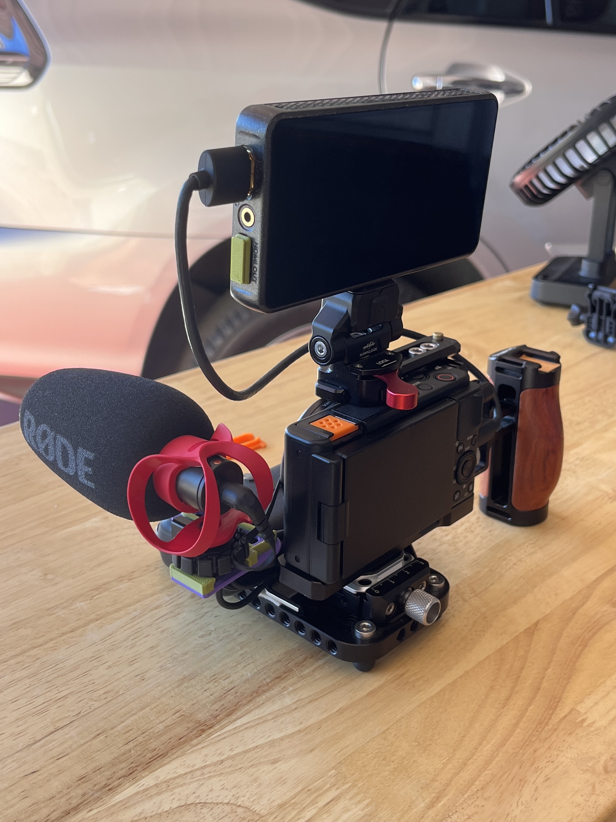 Camera Cold Shoe Offset Adapter by Juco | Download free STL model ...