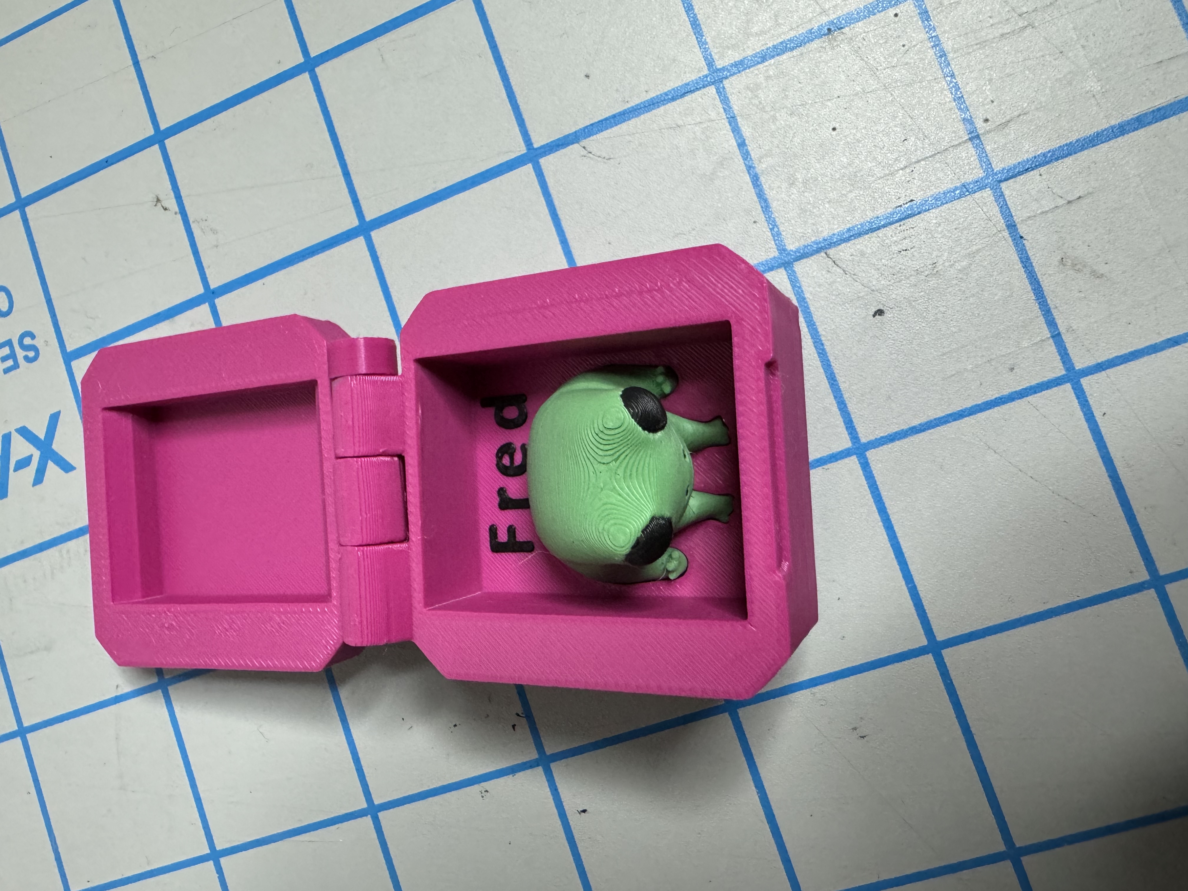 Fred The Frog Box Hinge Pin by Michael Riscica | Download free STL ...