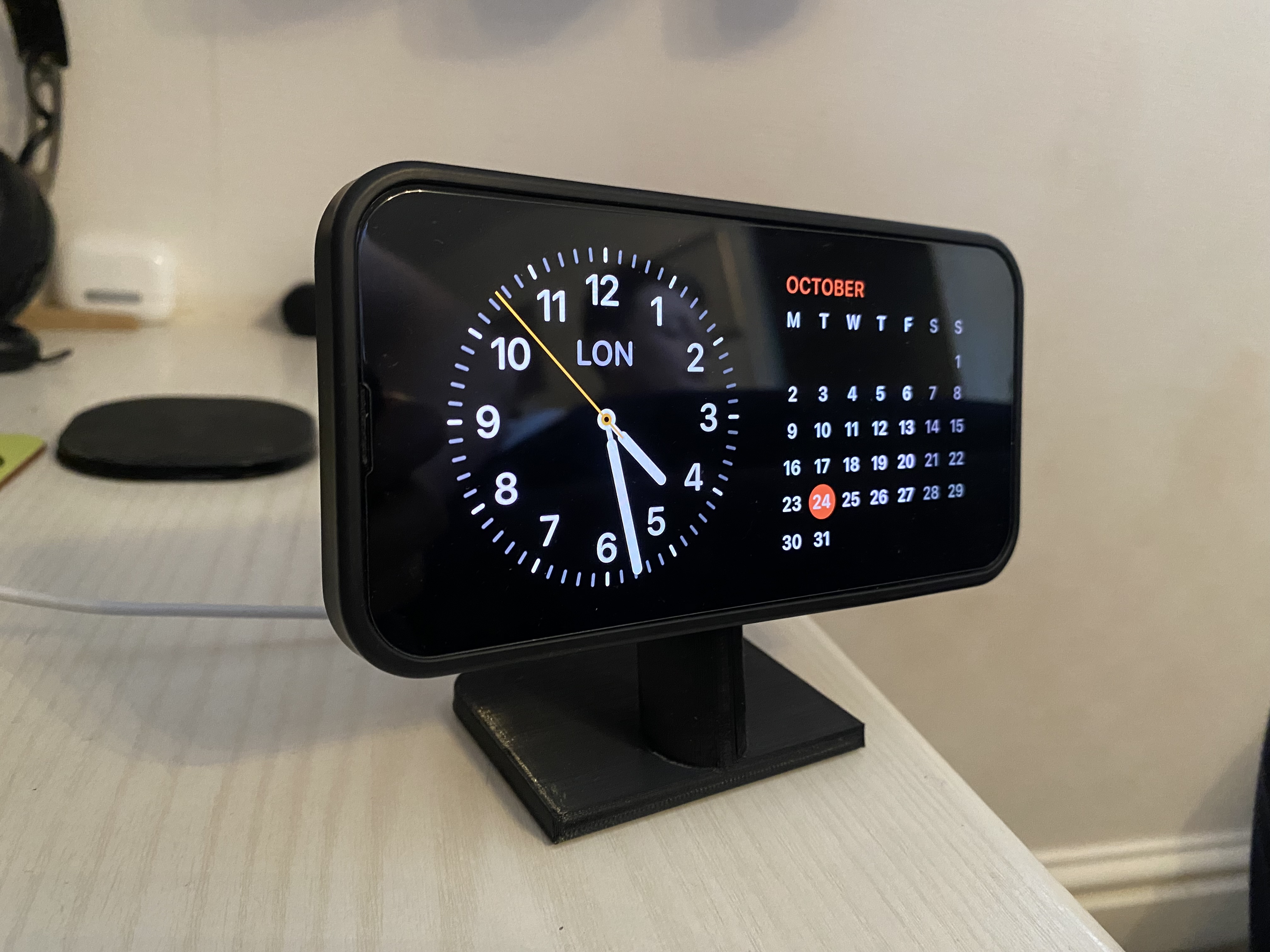 Iphone Magsafe Dock by ksutty | Download free STL model | Printables.com