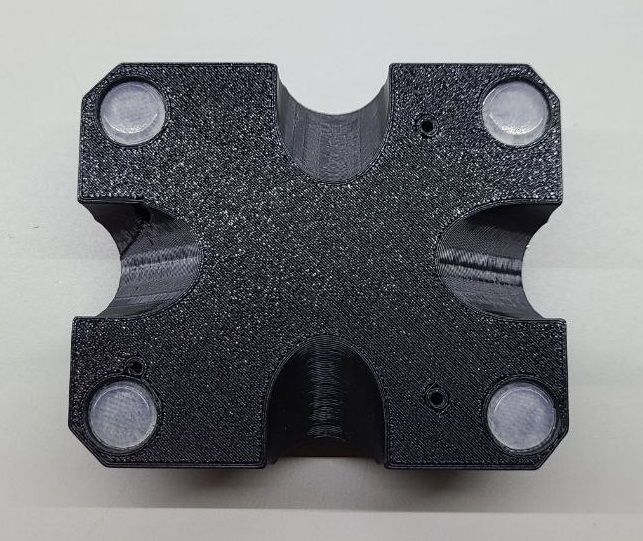 Arduino Uno R3 Desktop Holder by TGH56 | Download free STL model ...