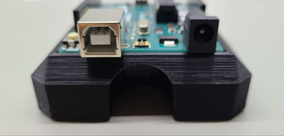 Arduino Uno R3 Desktop Holder by TGH56 | Download free STL model ...