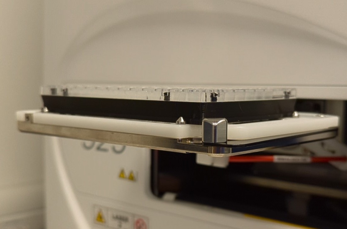 Echo destination plate adapter for EnduraPlate 96-Well Fast qPCR plates ...