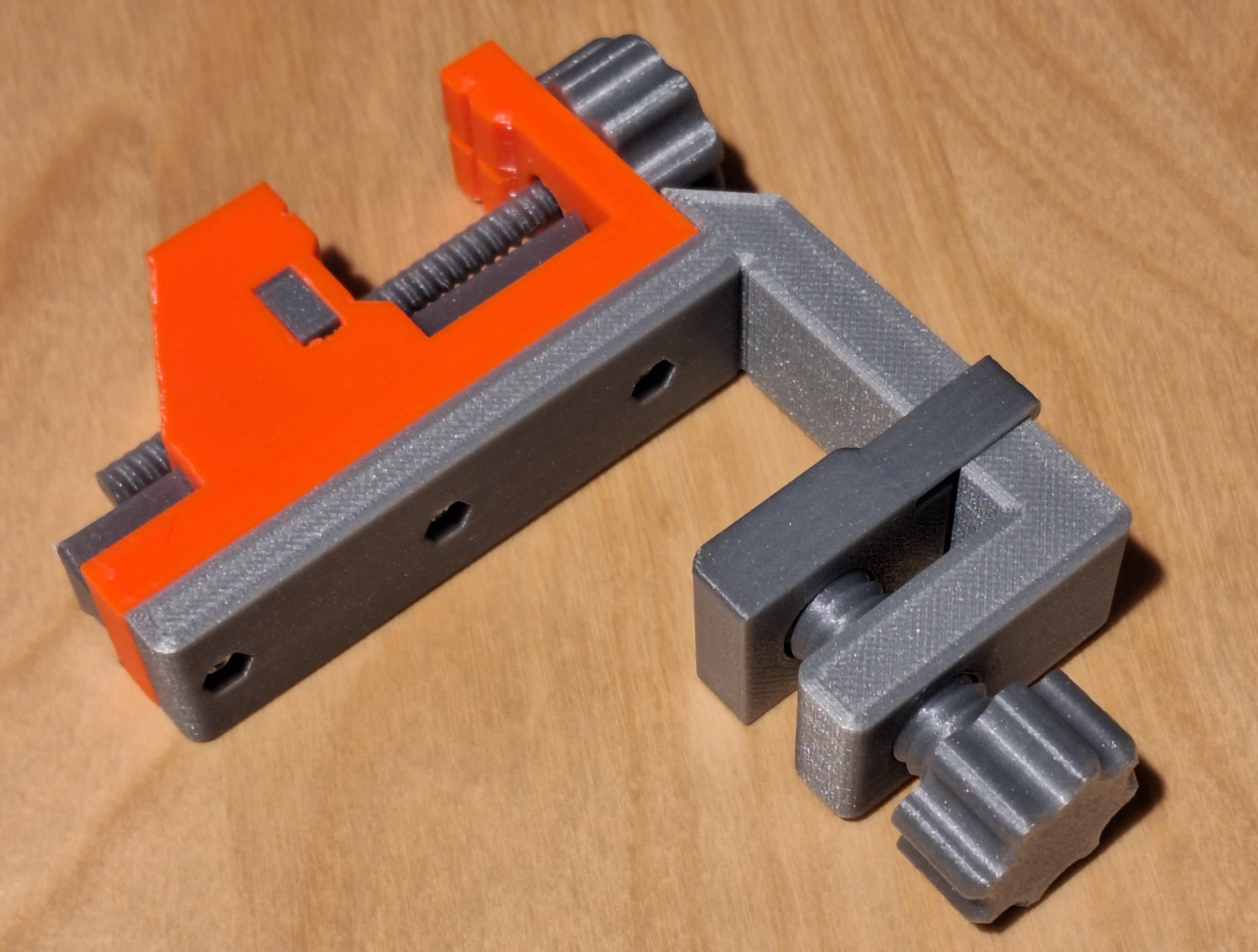 Table protector for vise clamp 3.0 by HD_Creator | Download free STL ...