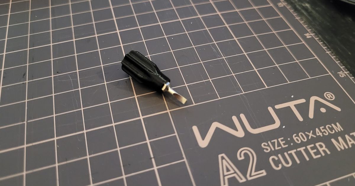 Small 4mm bit handle by Jaakko Sairanen | Download free STL model ...