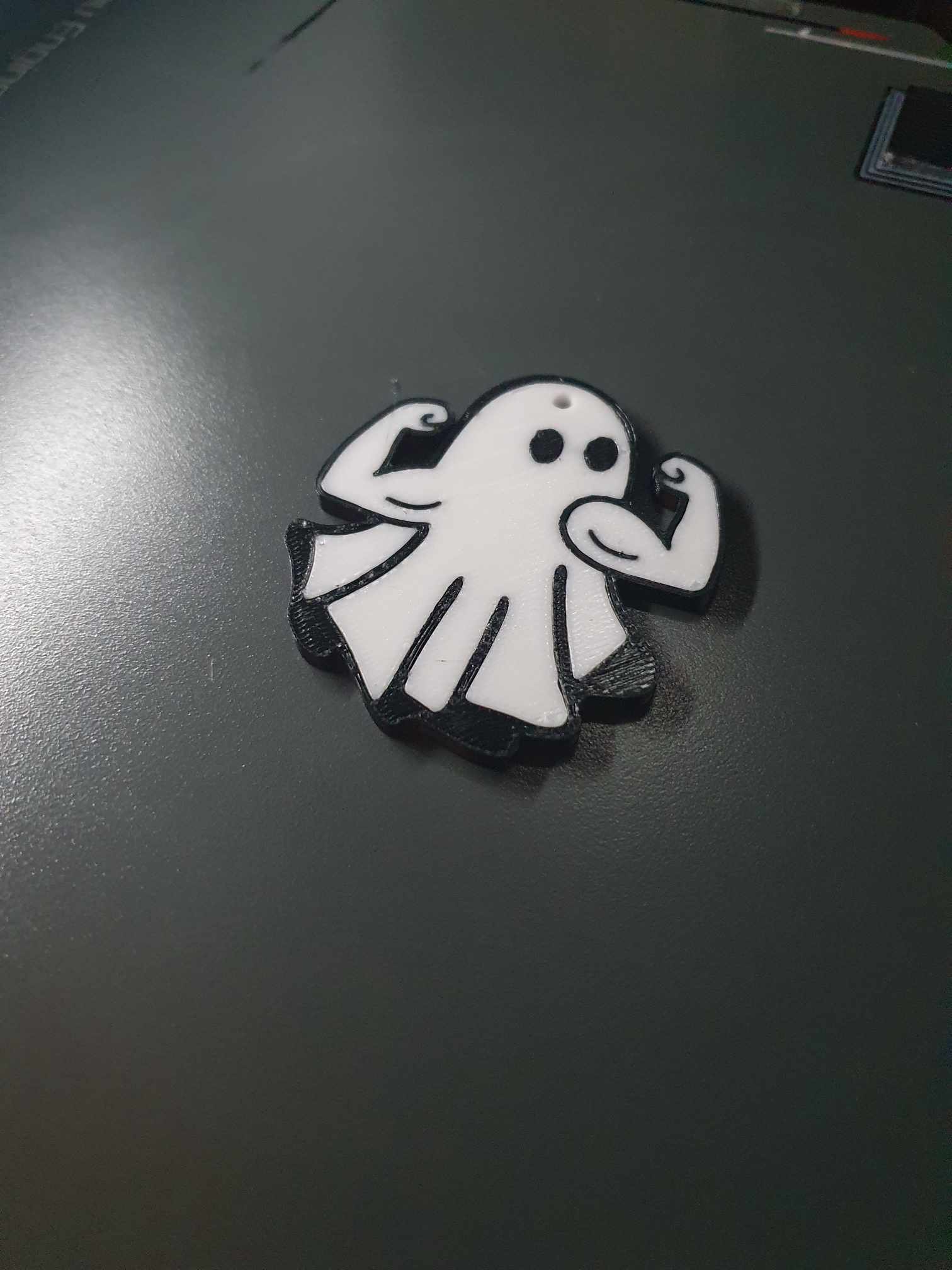 Ripped Ghost Keychain v2 by daniel3006 | Download free STL model ...
