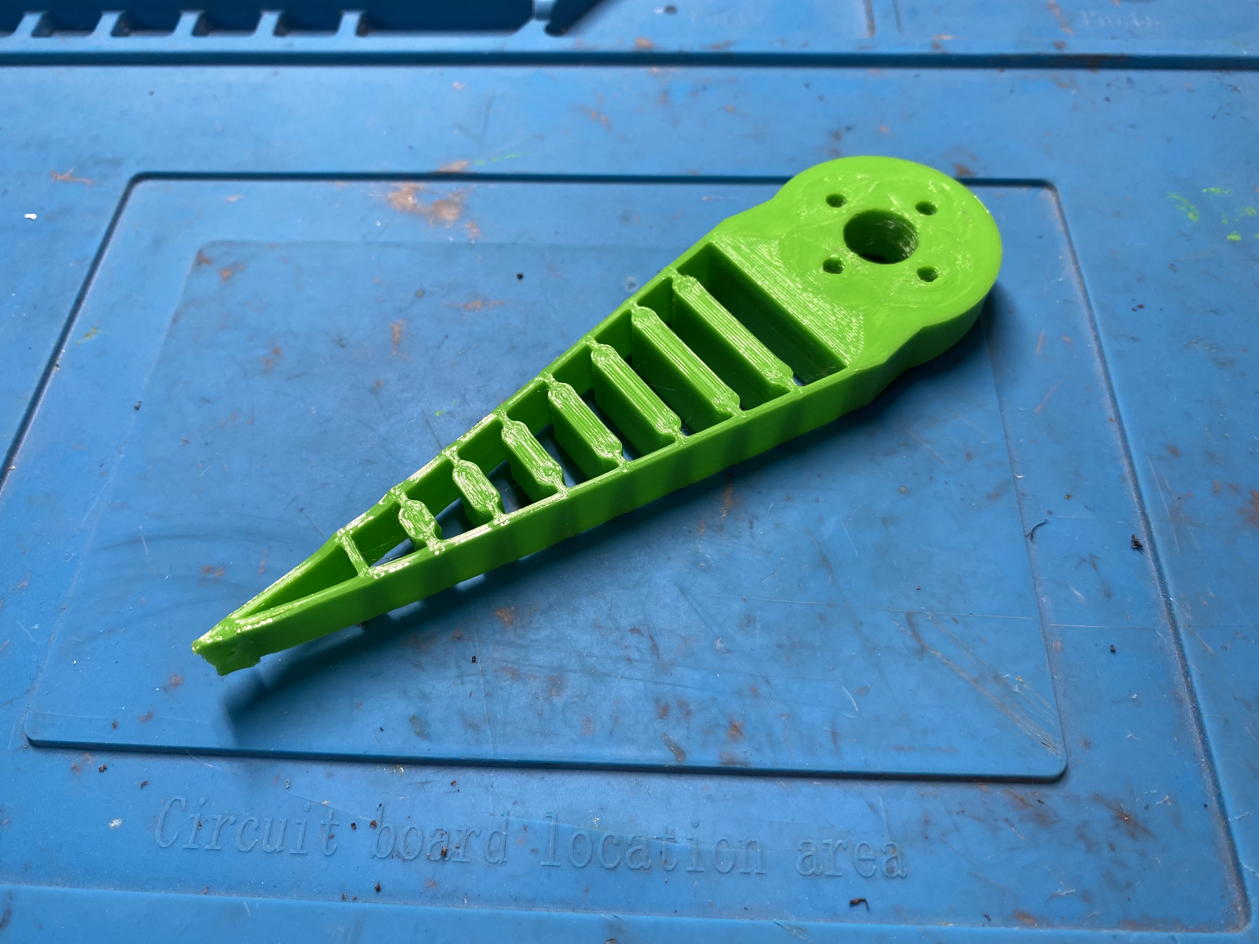 Fin Ray Adaptive gripper for Gobilda pattern by SPIDERMONK | Download ...