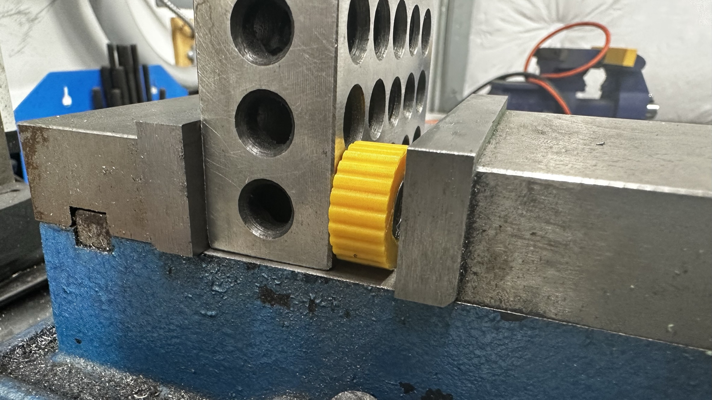 1/4'' Captured Nut Low Profile Knob by RedBeardOps | Download free STL ...