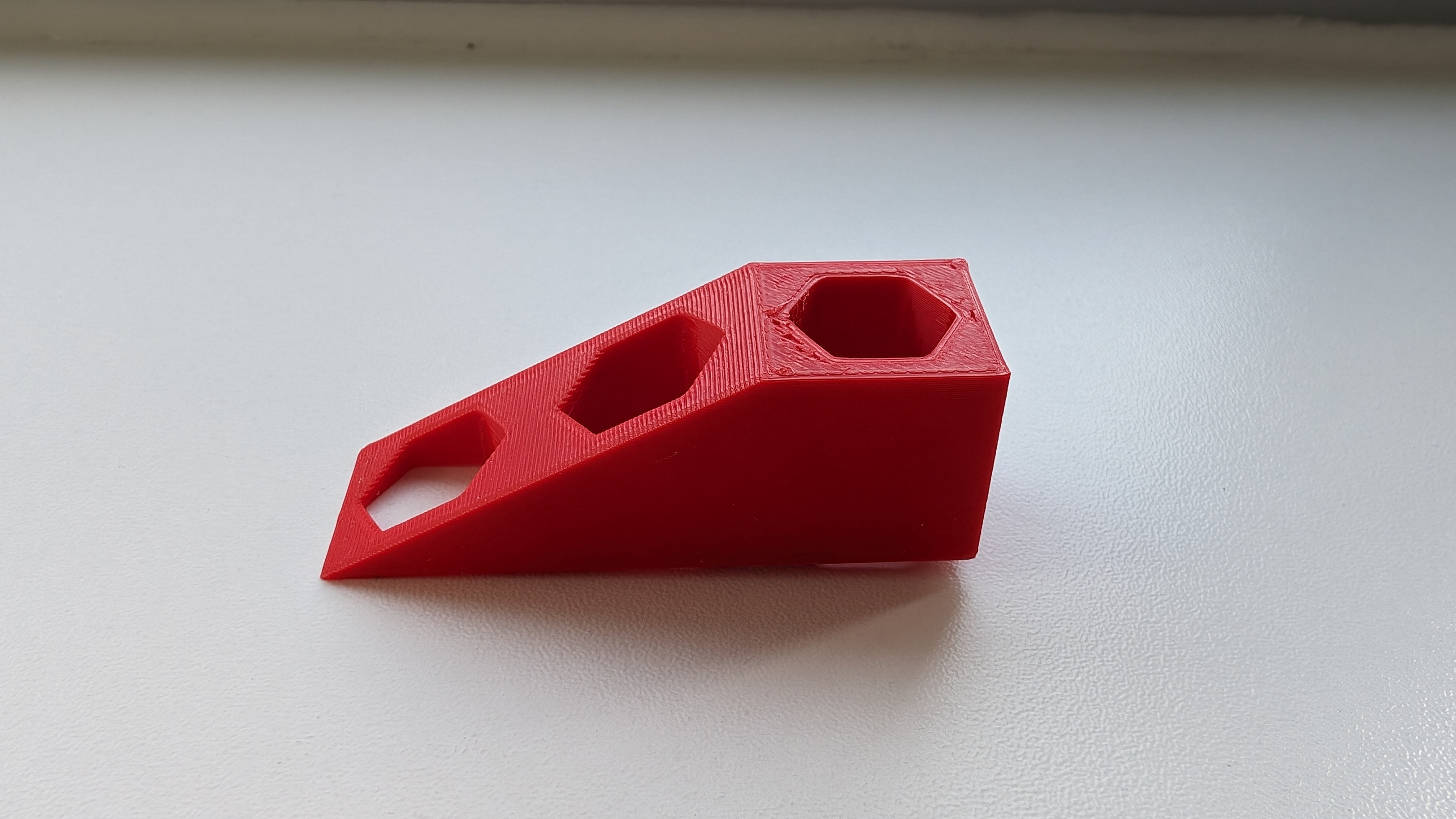 Small window wedge by magicmokus | Download free STL model | Printables.com