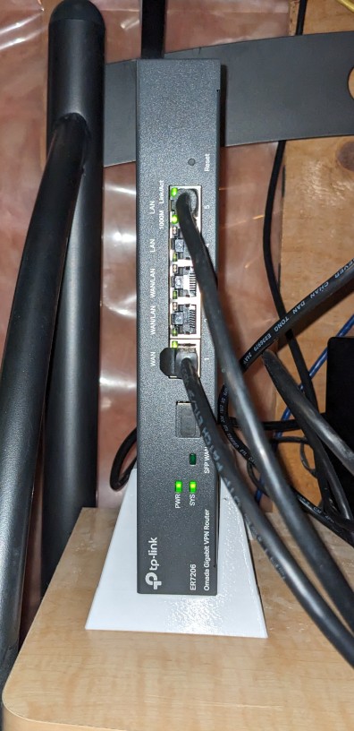 Vertical Stand for TP-Link Omada ER7206 Router by ltlowe | Download ...