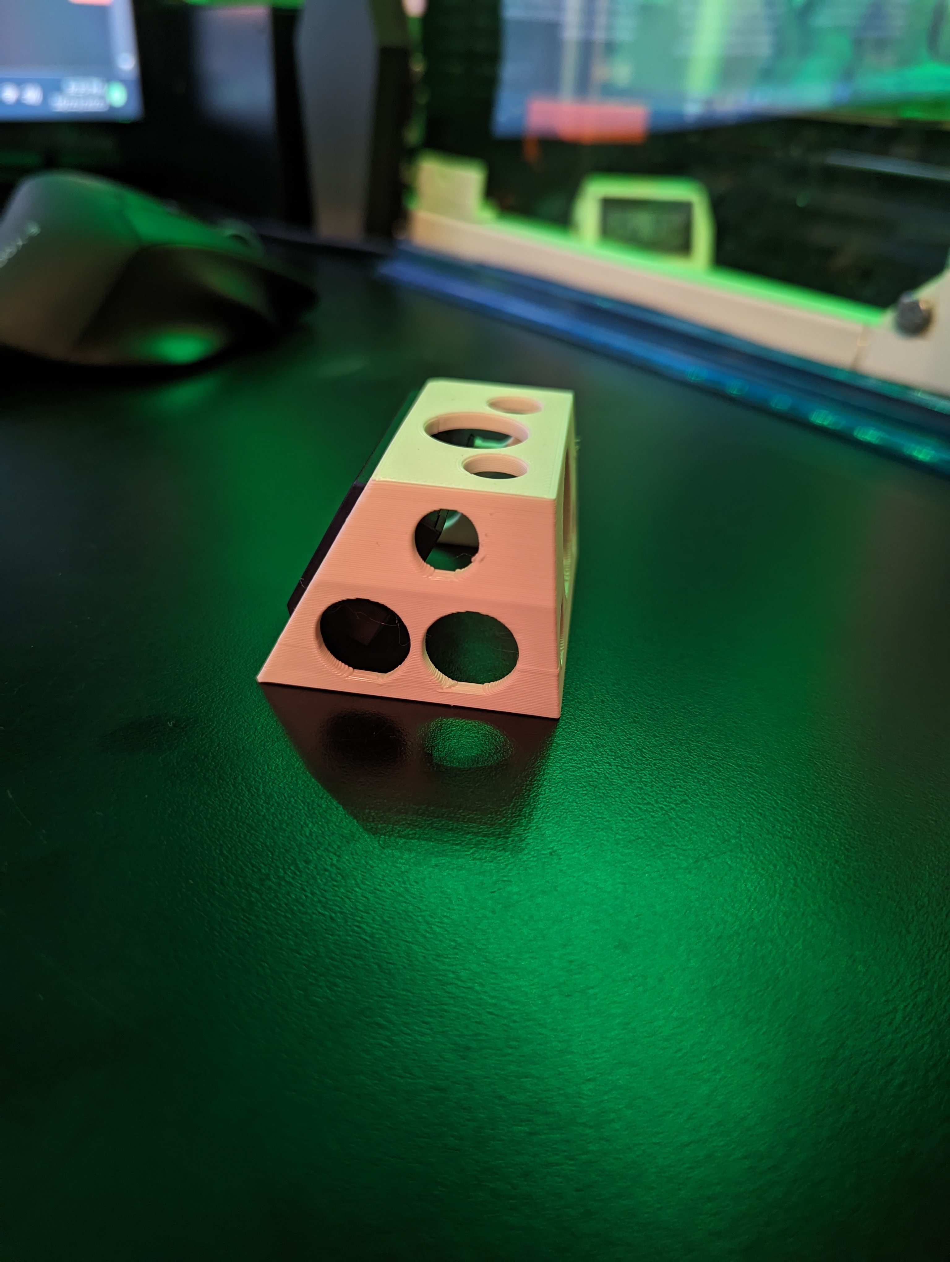 Temperature and Humidity Gauge Holder by Andy Mohr | Download free STL ...