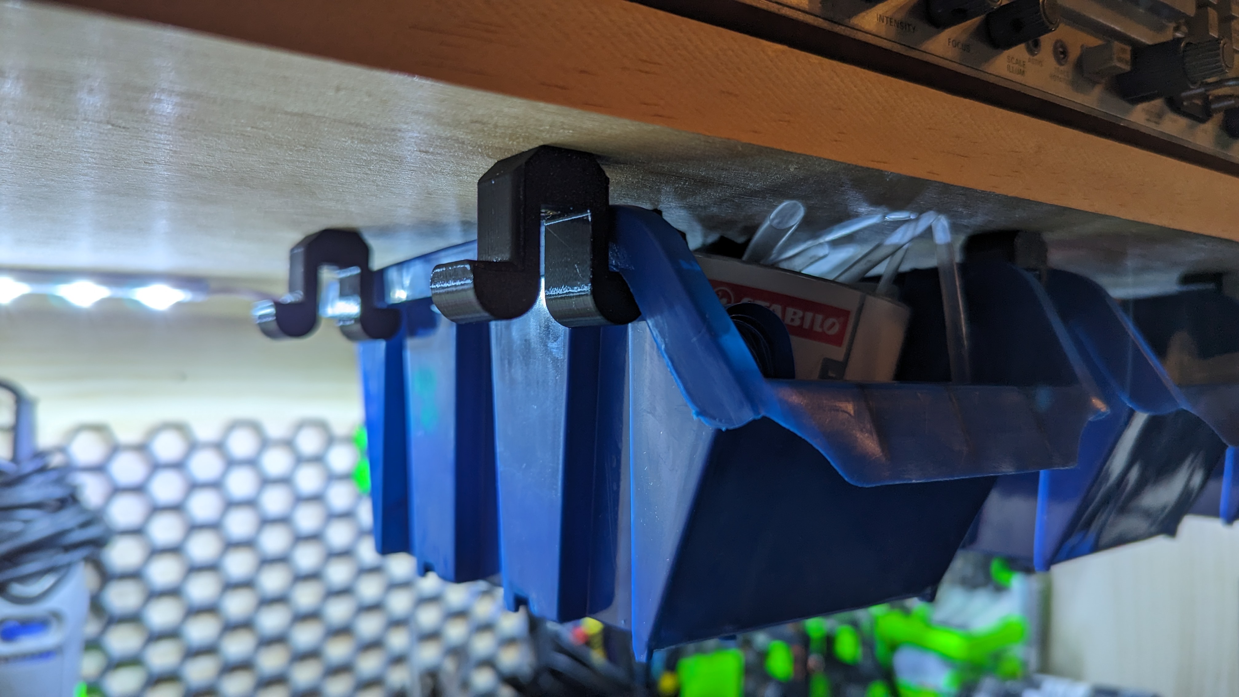 Stackable containers sliders by Hankerspace | Download free STL model ...