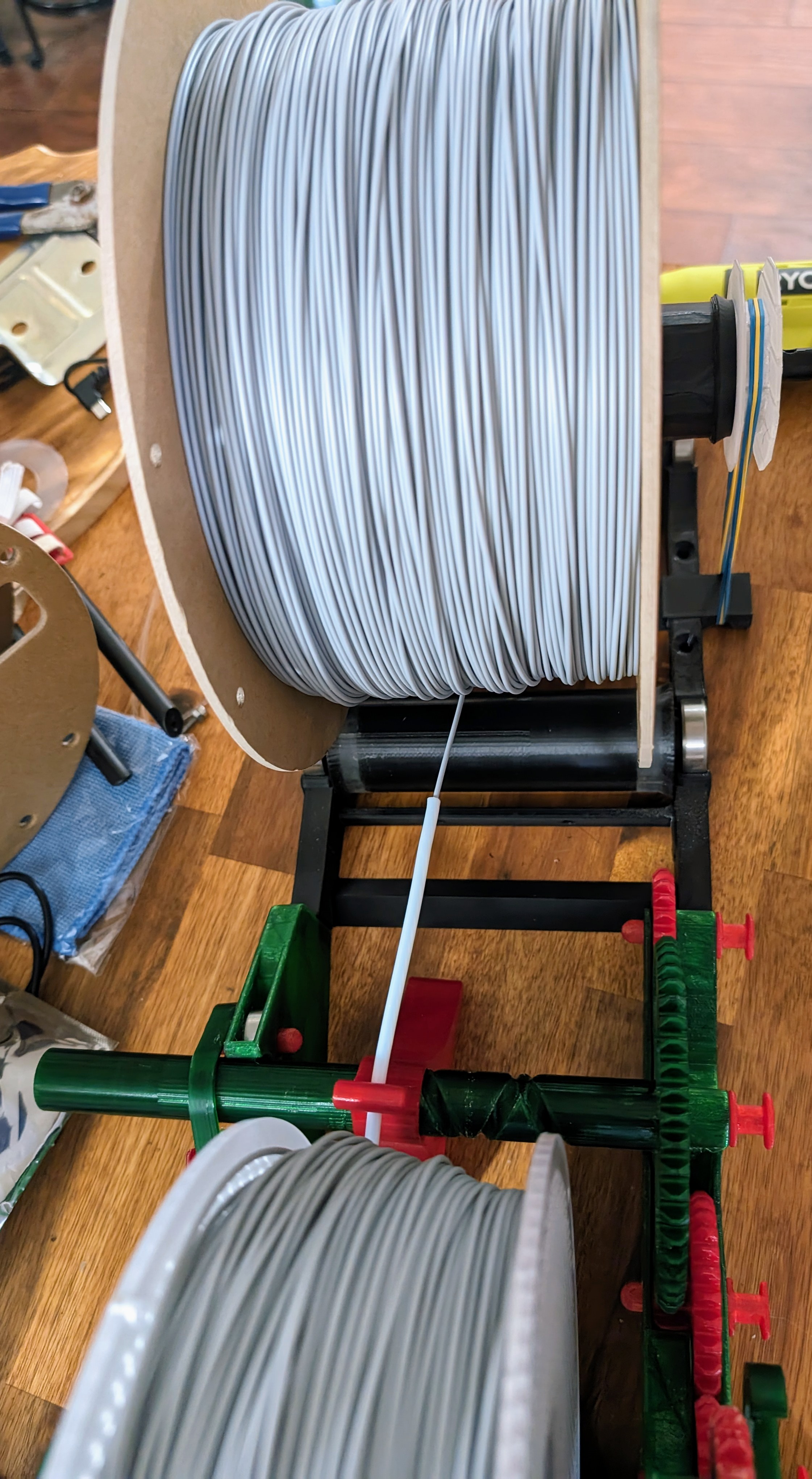 Magnificent Spool Holder for 1 to 4kg filament spools by prdg79 ...