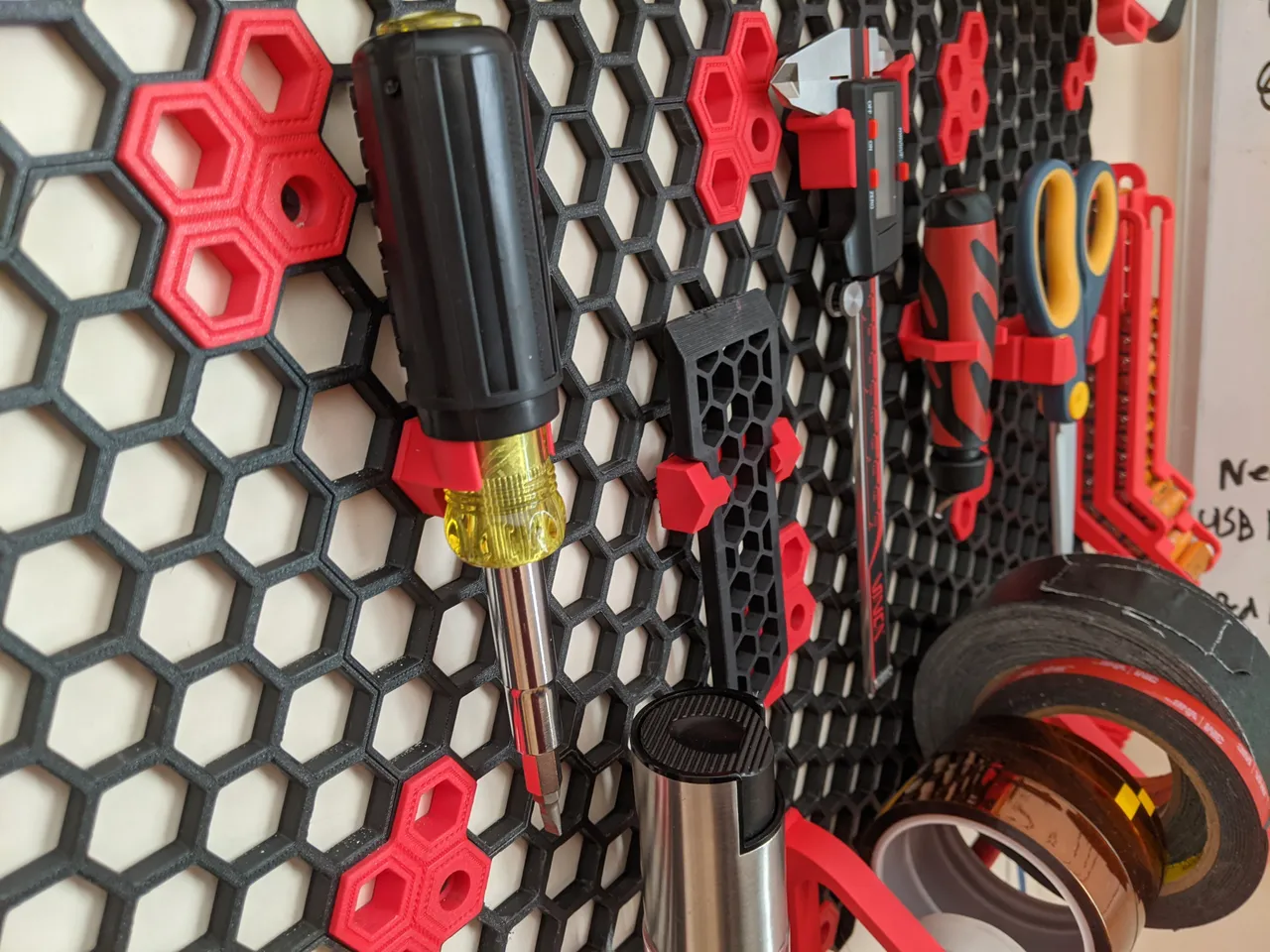 HSW Klein Tools 11-in-1 Screwdriver Holder [Honeycomb Storage Wall] by ekainz | Download free ...