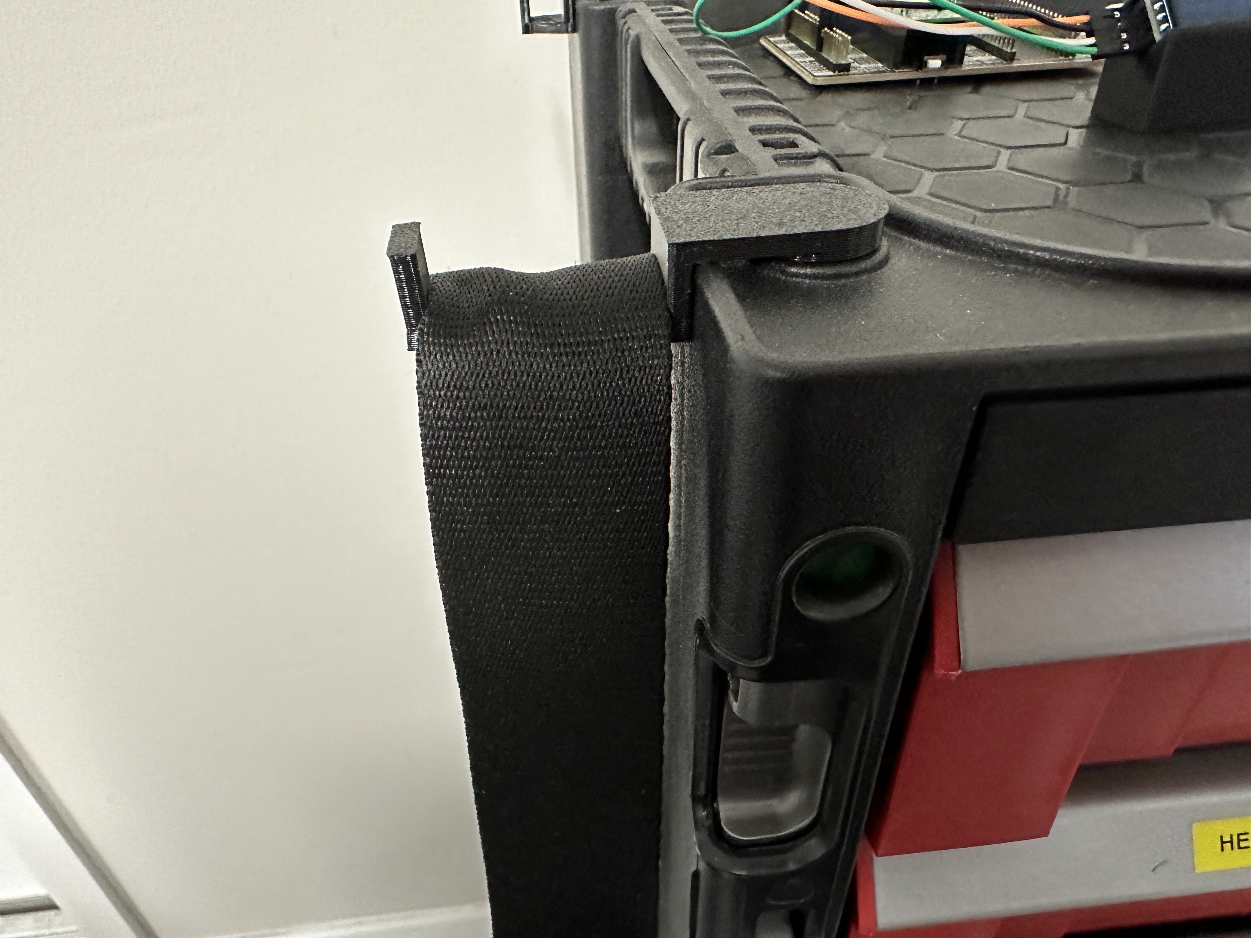 Keter Toolbox Hook by Ememell | Download free STL model | Printables.com