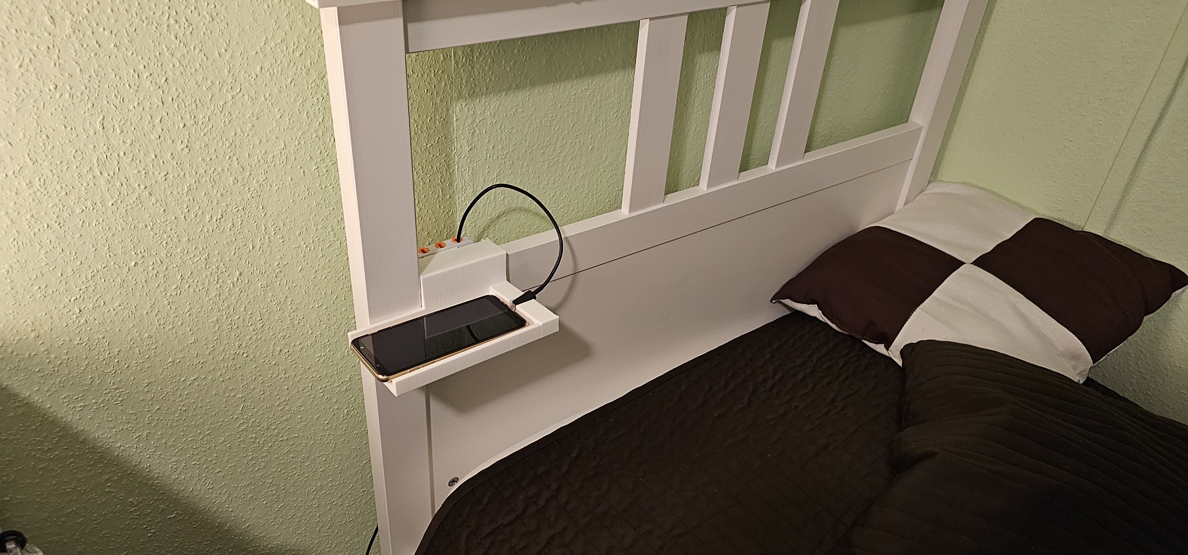 Ikea Hemnes Mini Shelf for S23 Ultra with Cover / Ikea Hemnes ...