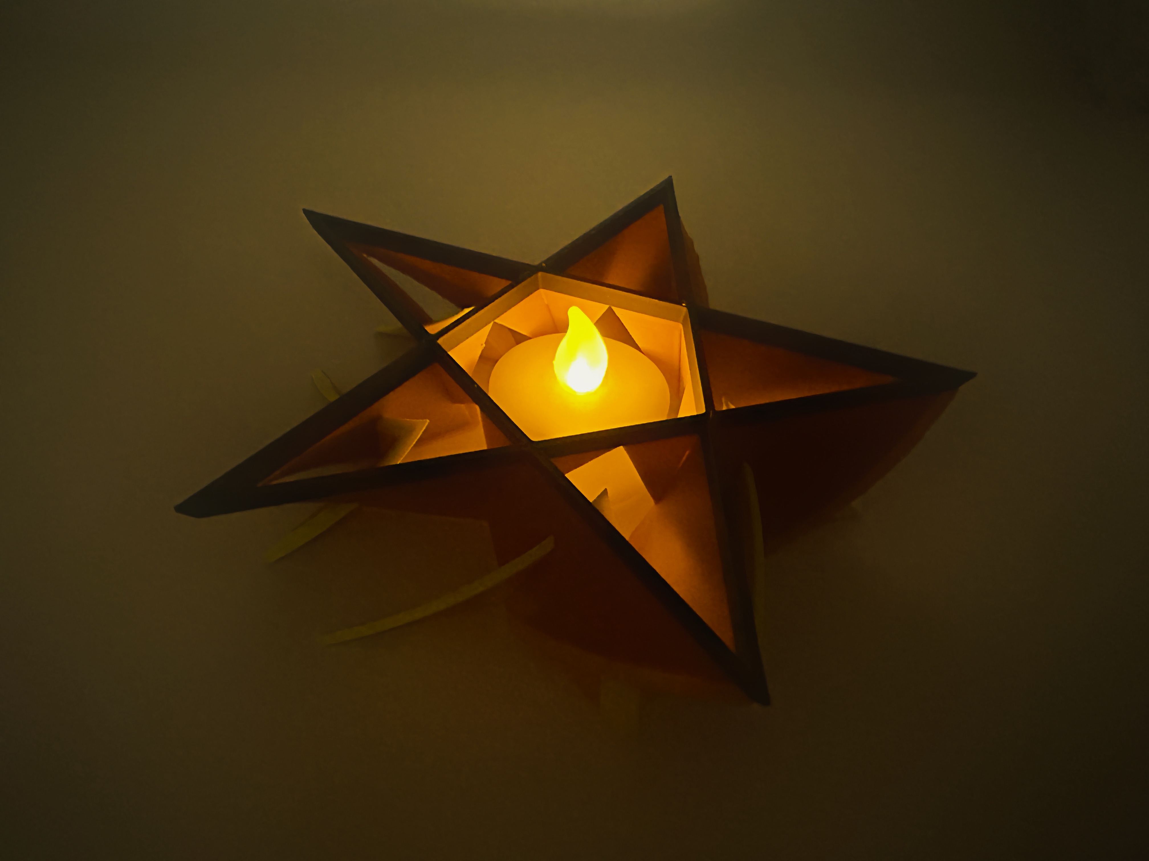 Flaming Pentagram Flower by Fyrby Additive | Download free STL model ...
