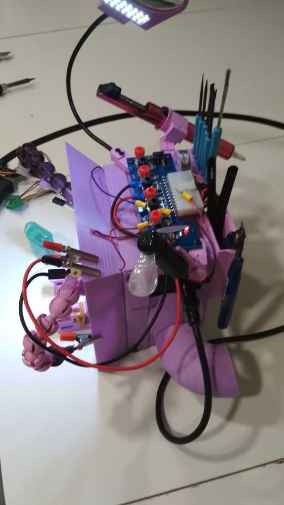 Central work and soldering station - Centro de trabajo y Soldadura ...