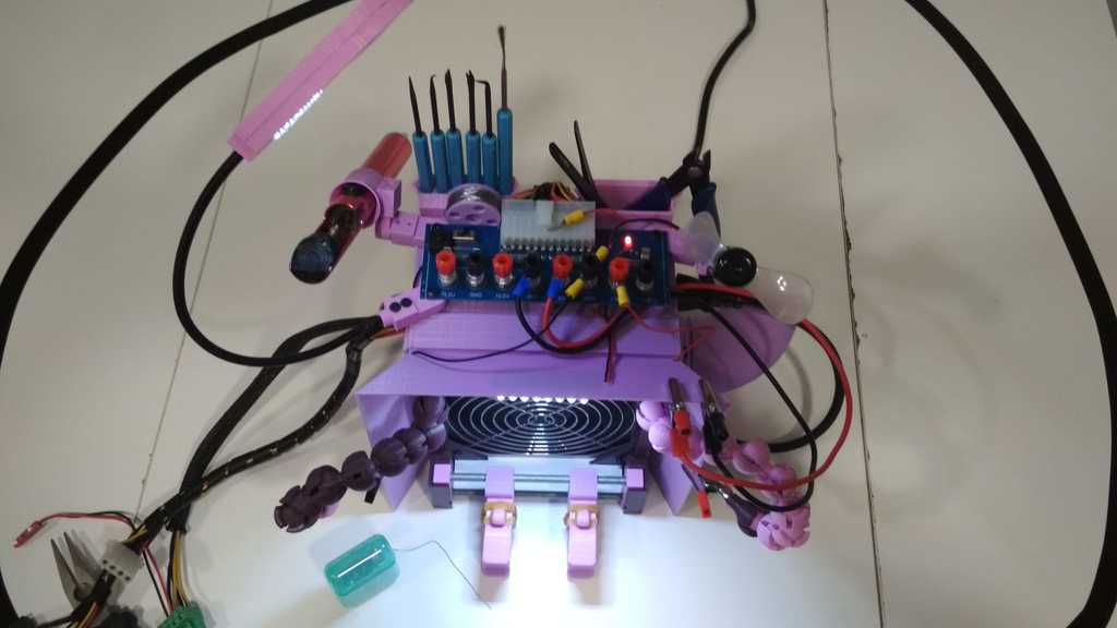 Central work and soldering station - Centro de trabajo y Soldadura ...