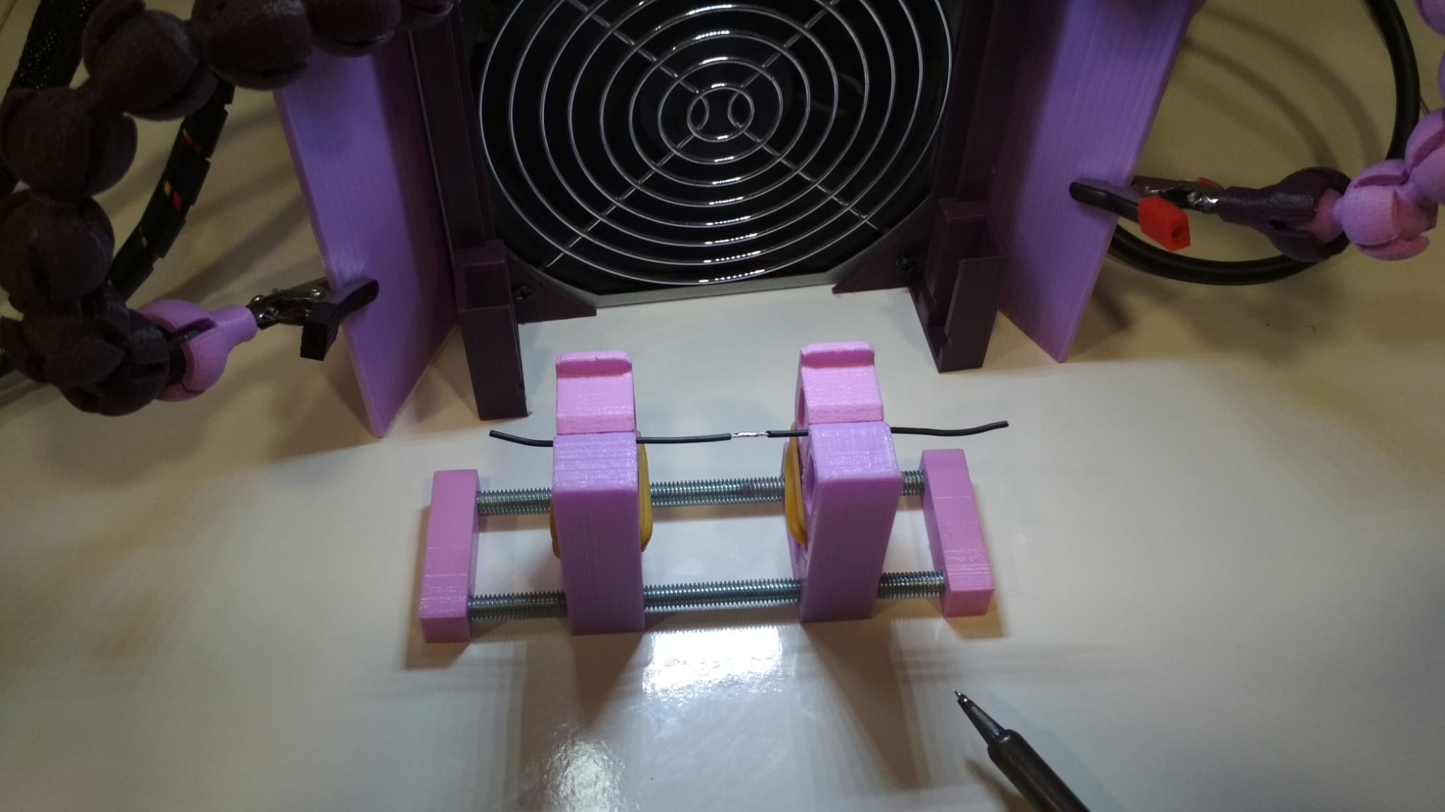 Central work and soldering station - Centro de trabajo y Soldadura ...