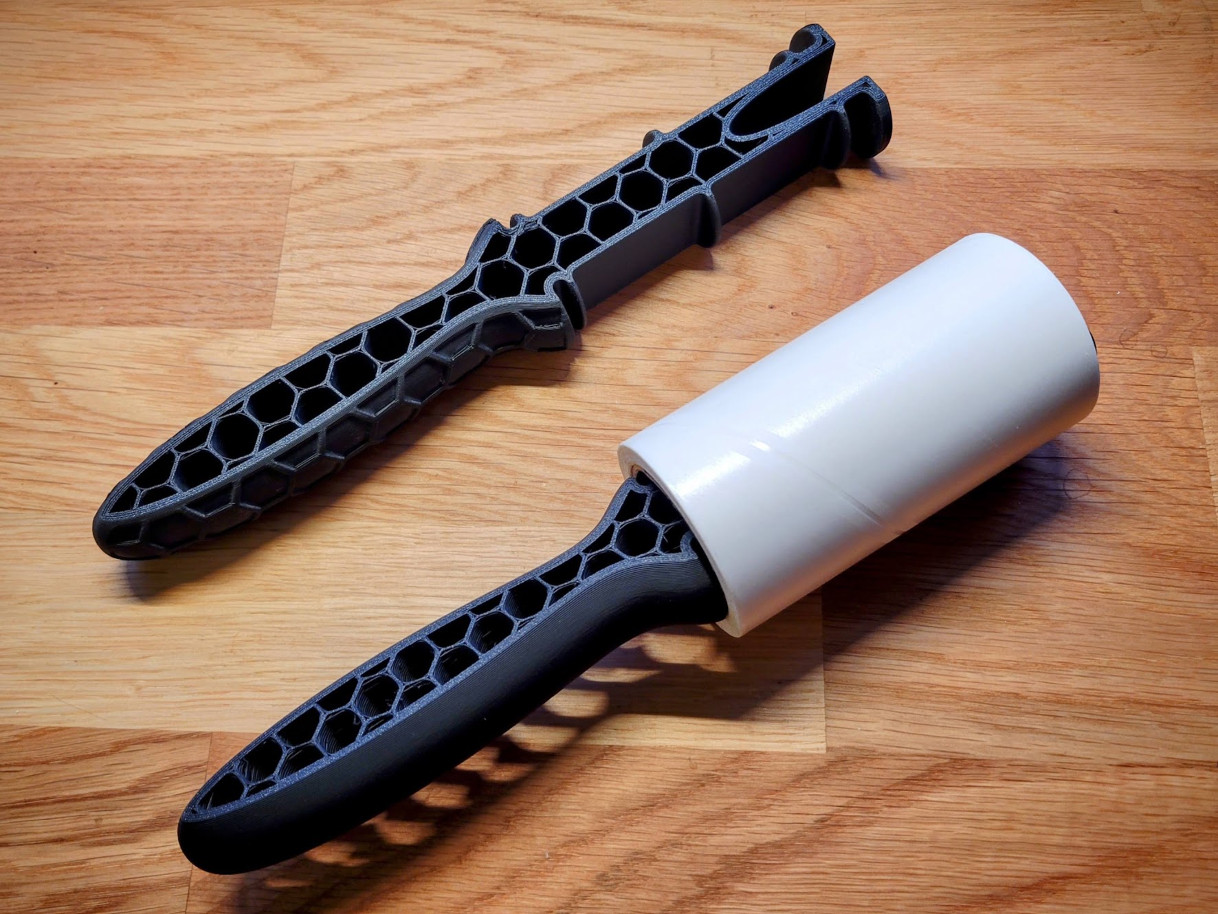 Lint Roller Handle (Large and Sturdy) by TayG0 | Download free STL ...