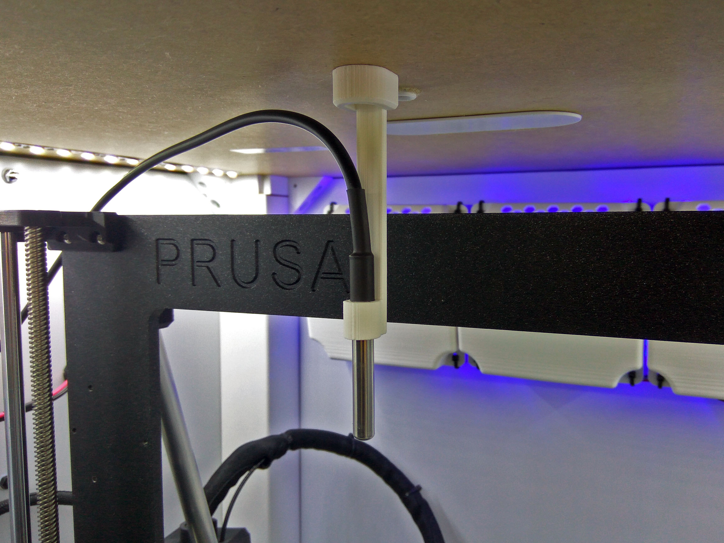 DS18B20 Thermometer Mount - V2 by The3Designer | Download free STL ...