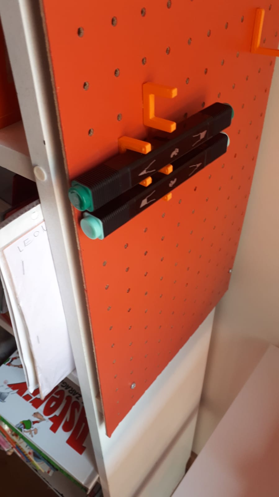 Pegboard square pen holder by Tania Costa | Download free STL model ...