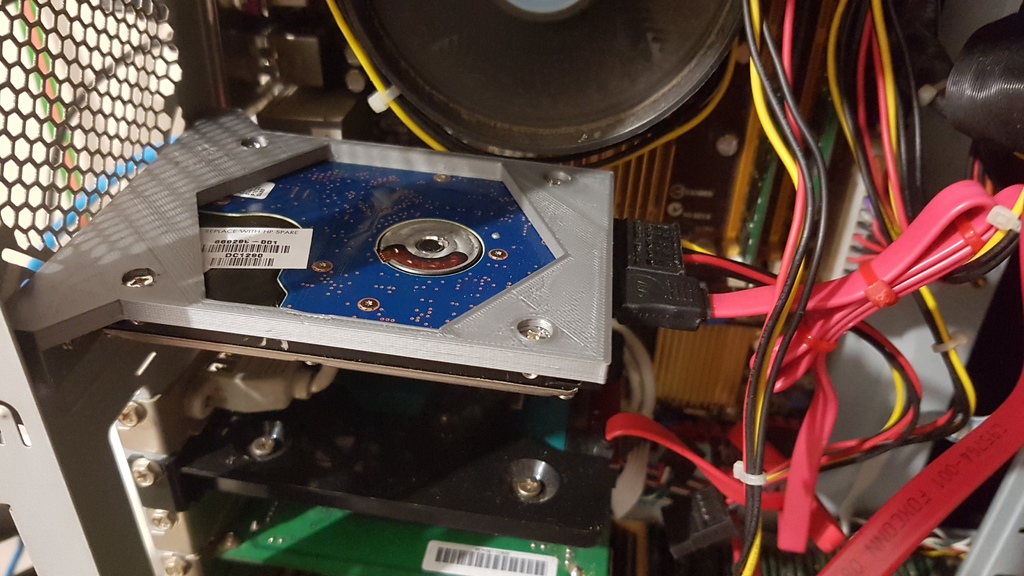Supporto HDD 2.5 by Krashone | Download free STL model | Printables.com