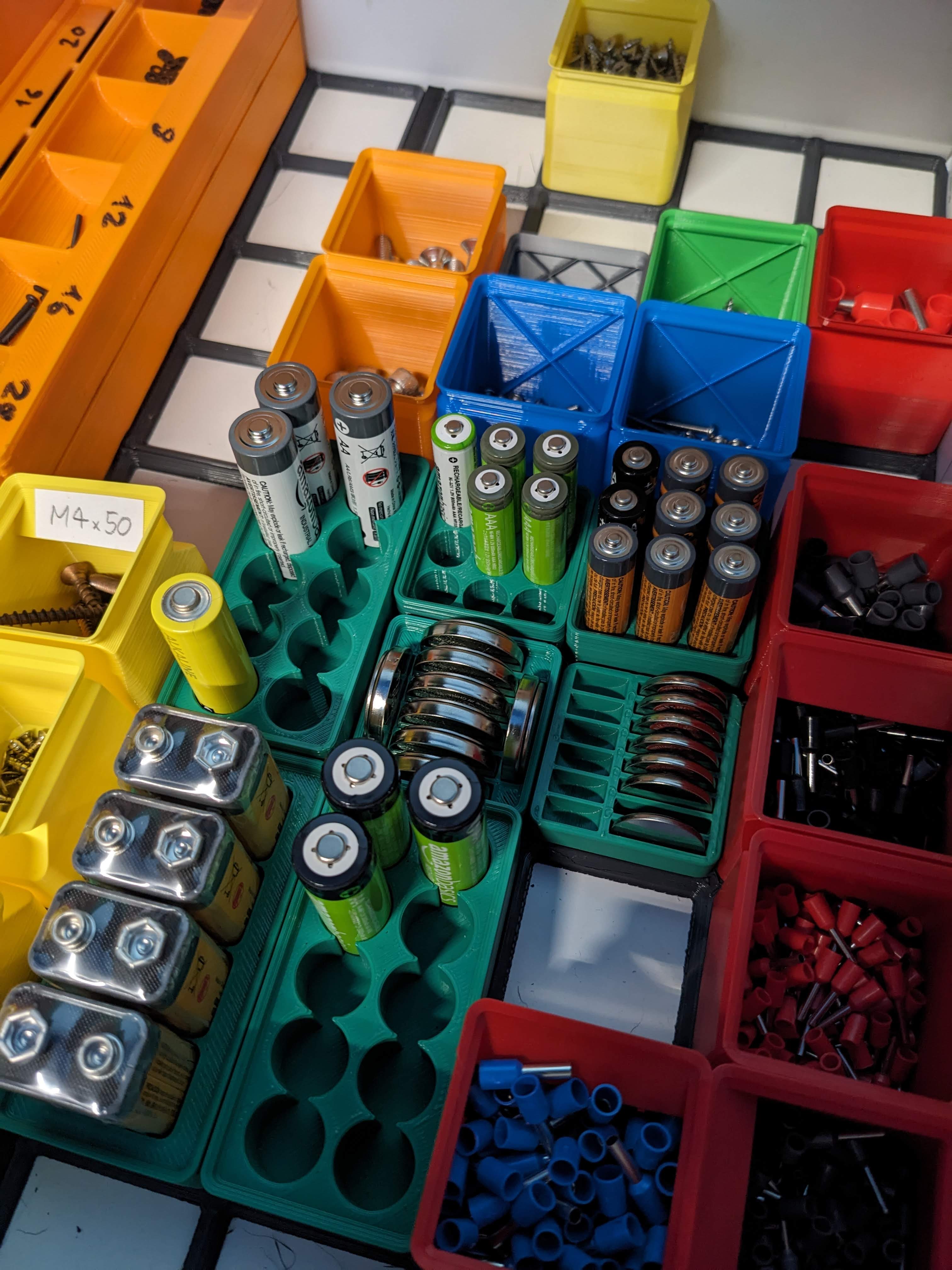 Gridfinity CR2450 Battery Holder 1x1x2 (with various tolerances) by ...