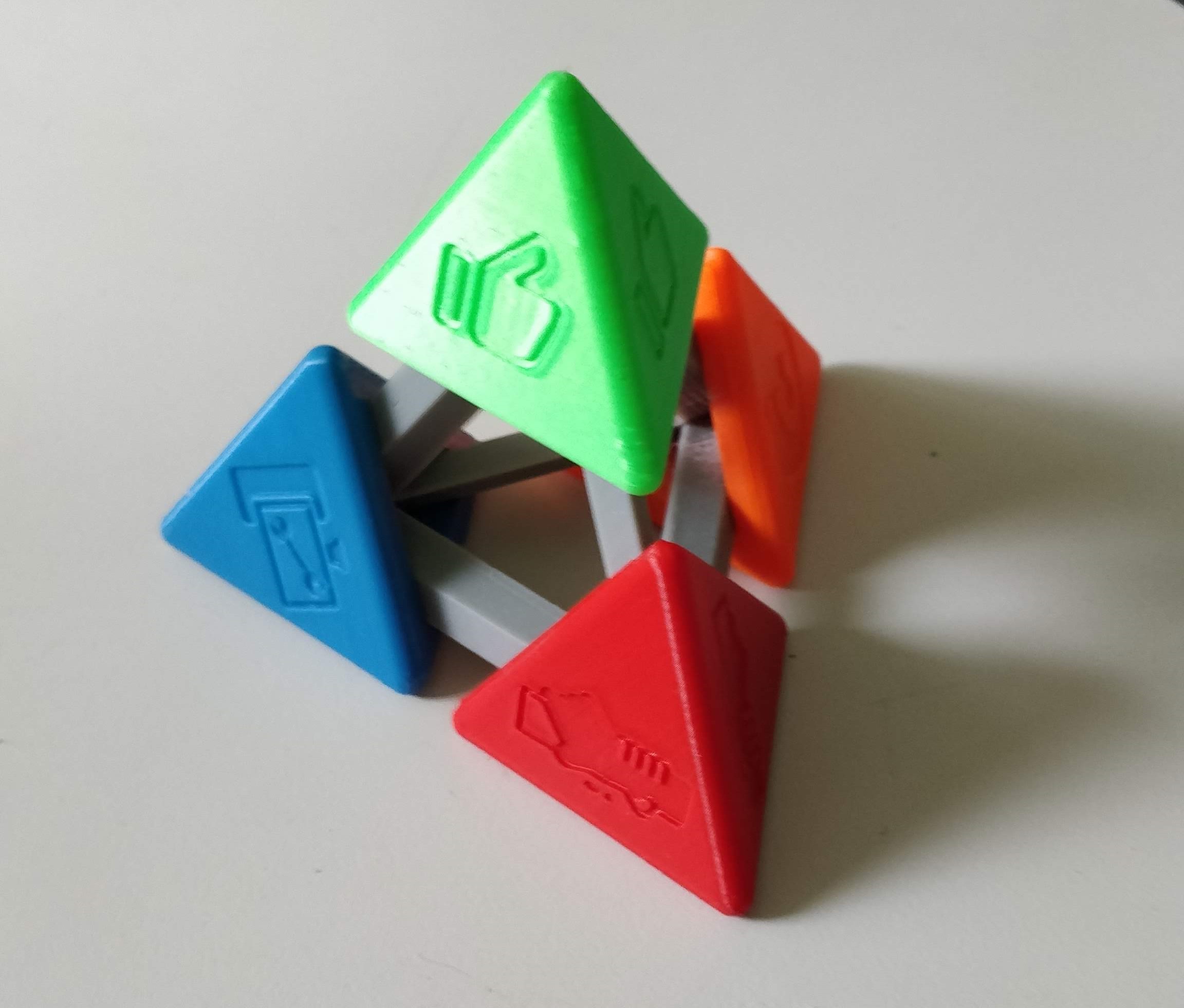 Tetra Aide by NaojLEIV | Download free STL model | Printables.com