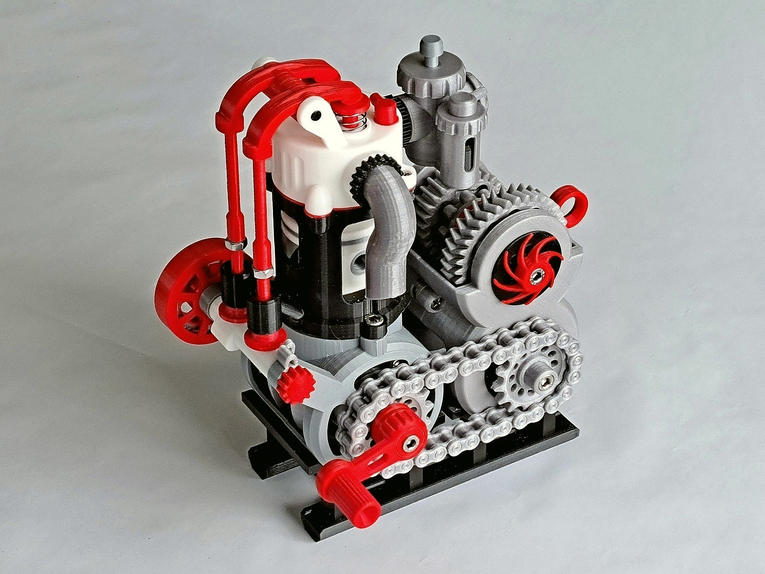 Two Cylinder PushRod Engine with Gearbox da Bootjevaarder | Printables ...