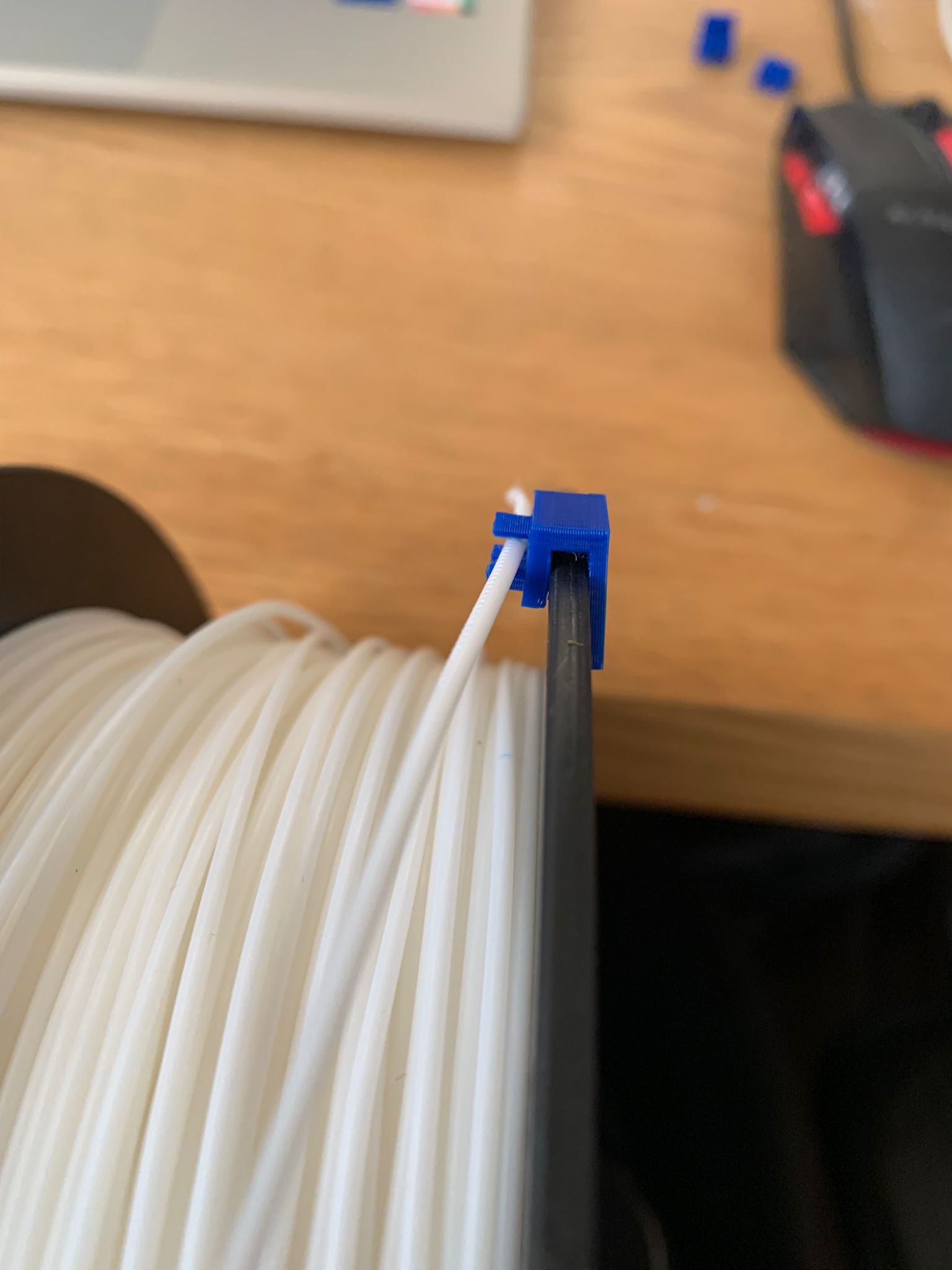 filament clip by Ofir Malka | Download free STL model | Printables.com