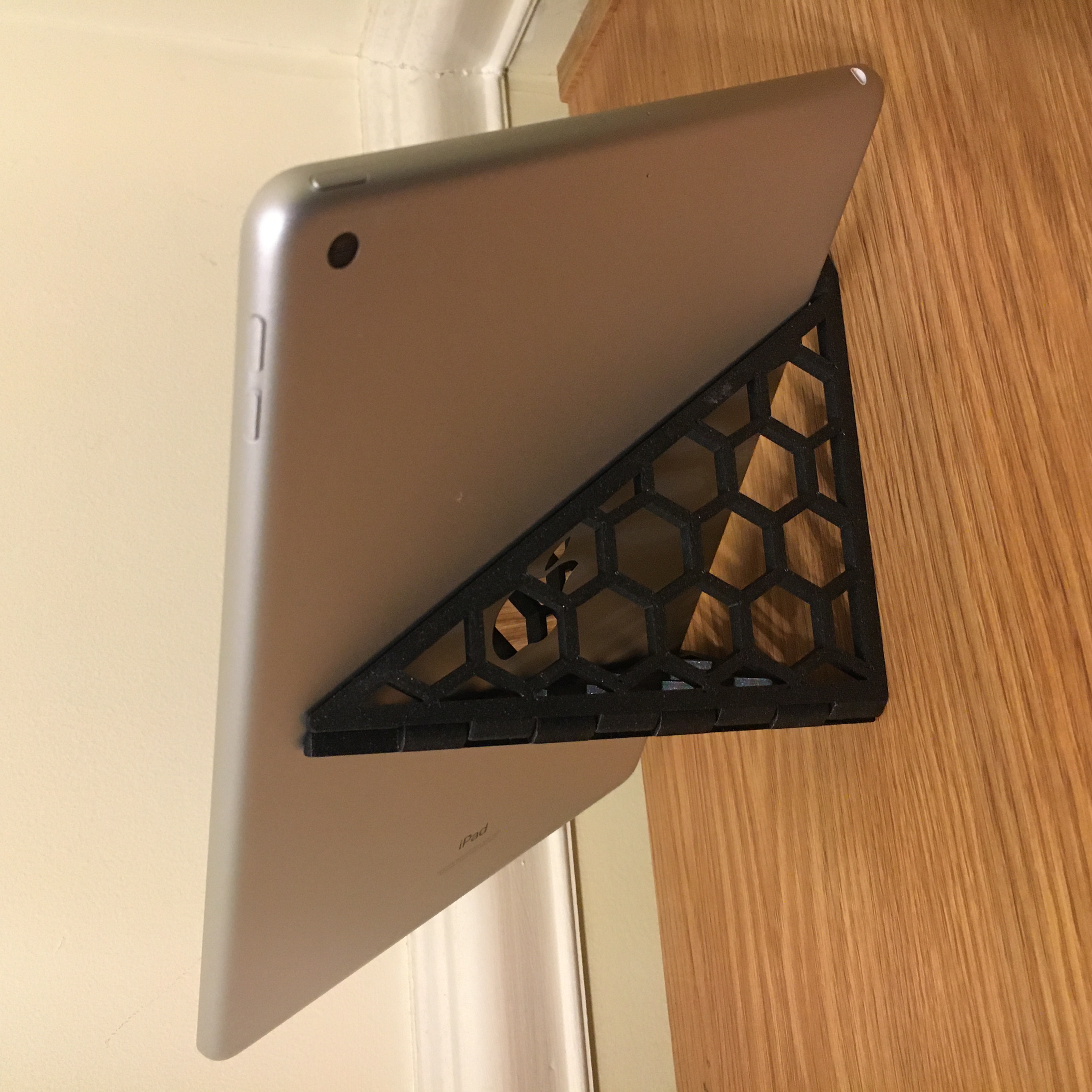 Print-in-Place Foldable Tablet/Picture Frame Stand by yoyothechicken ...