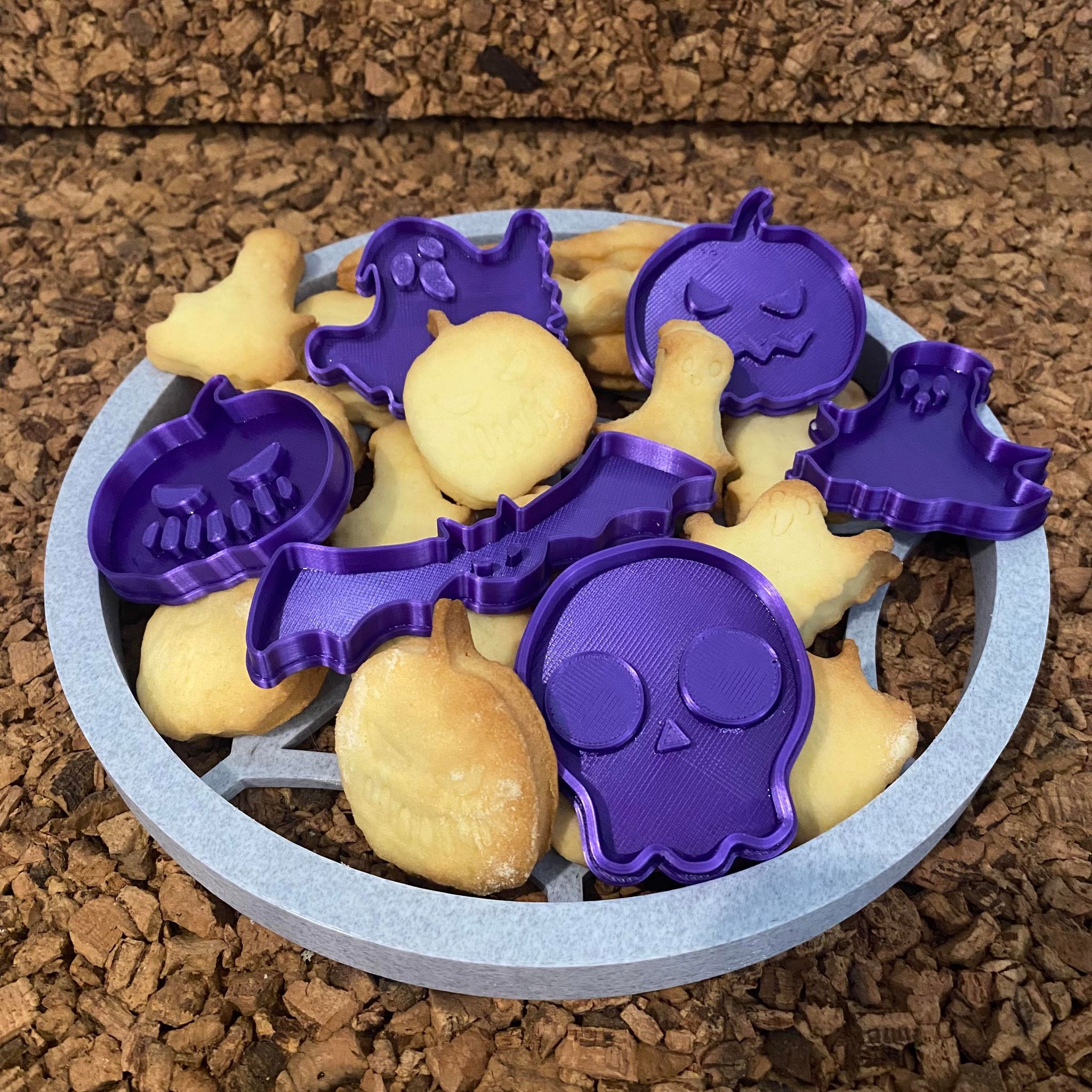 Halloween Cookie Cutter by Arthena_3D | Download free STL model ...