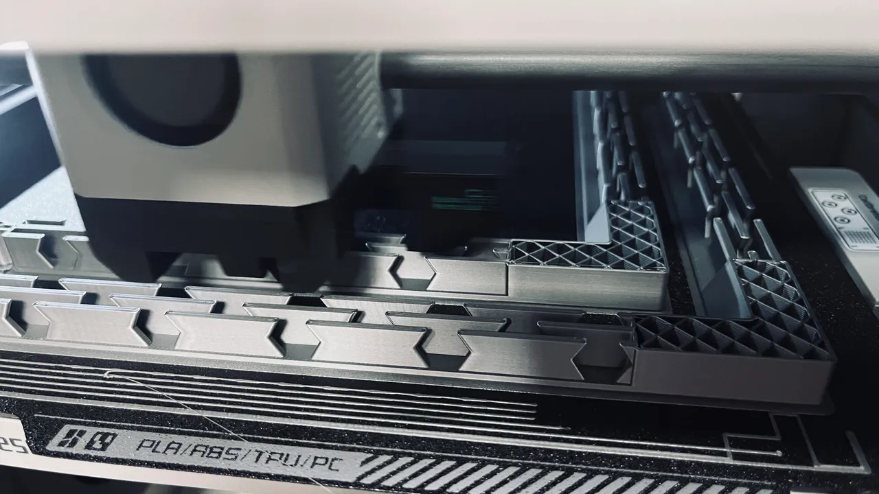 Bambu Lab X1, P1P, and P1S LED lighting with hidden Ventilation Top ...